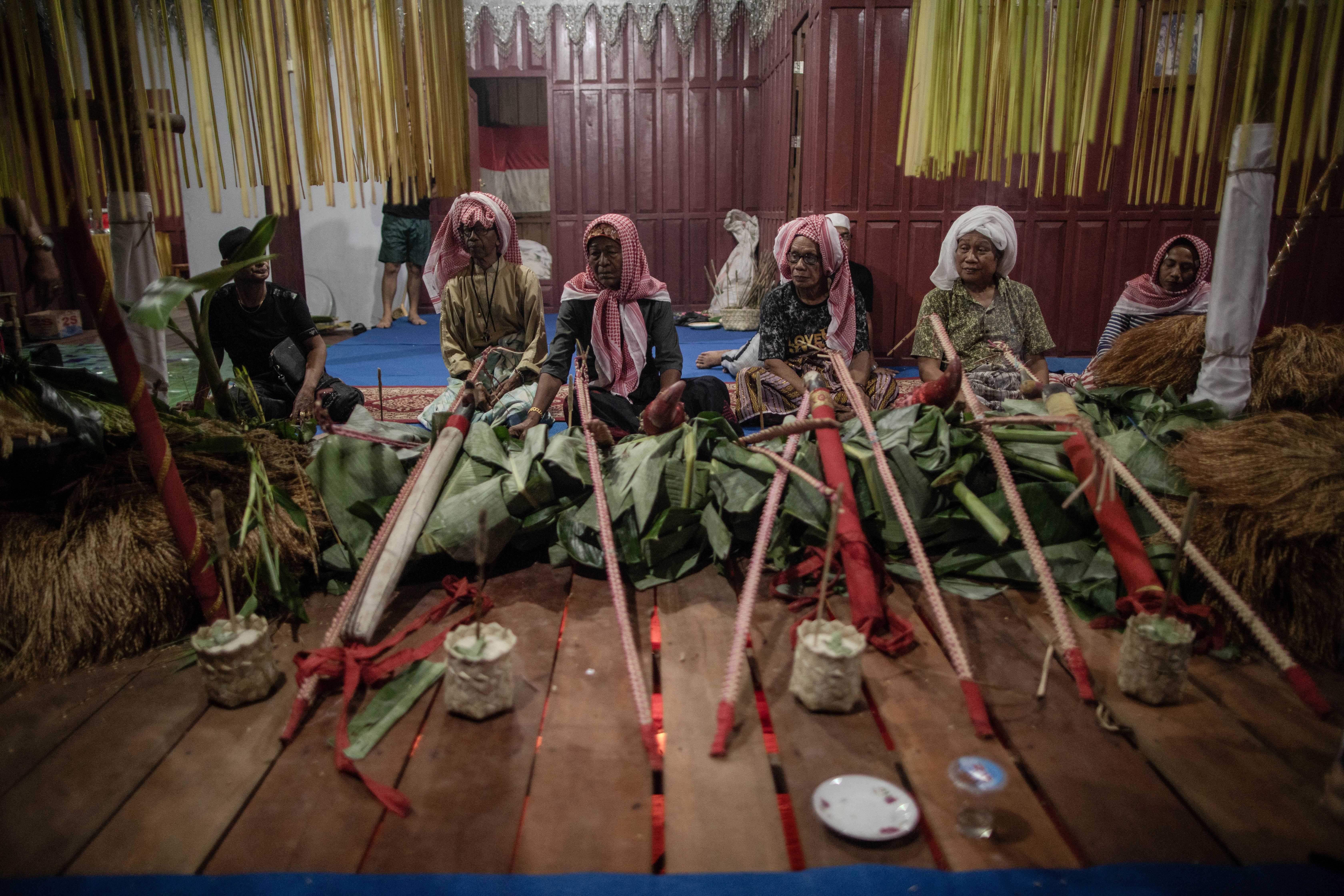 Traditional Cultural Ceremony with Rituals · Free Stock Photo