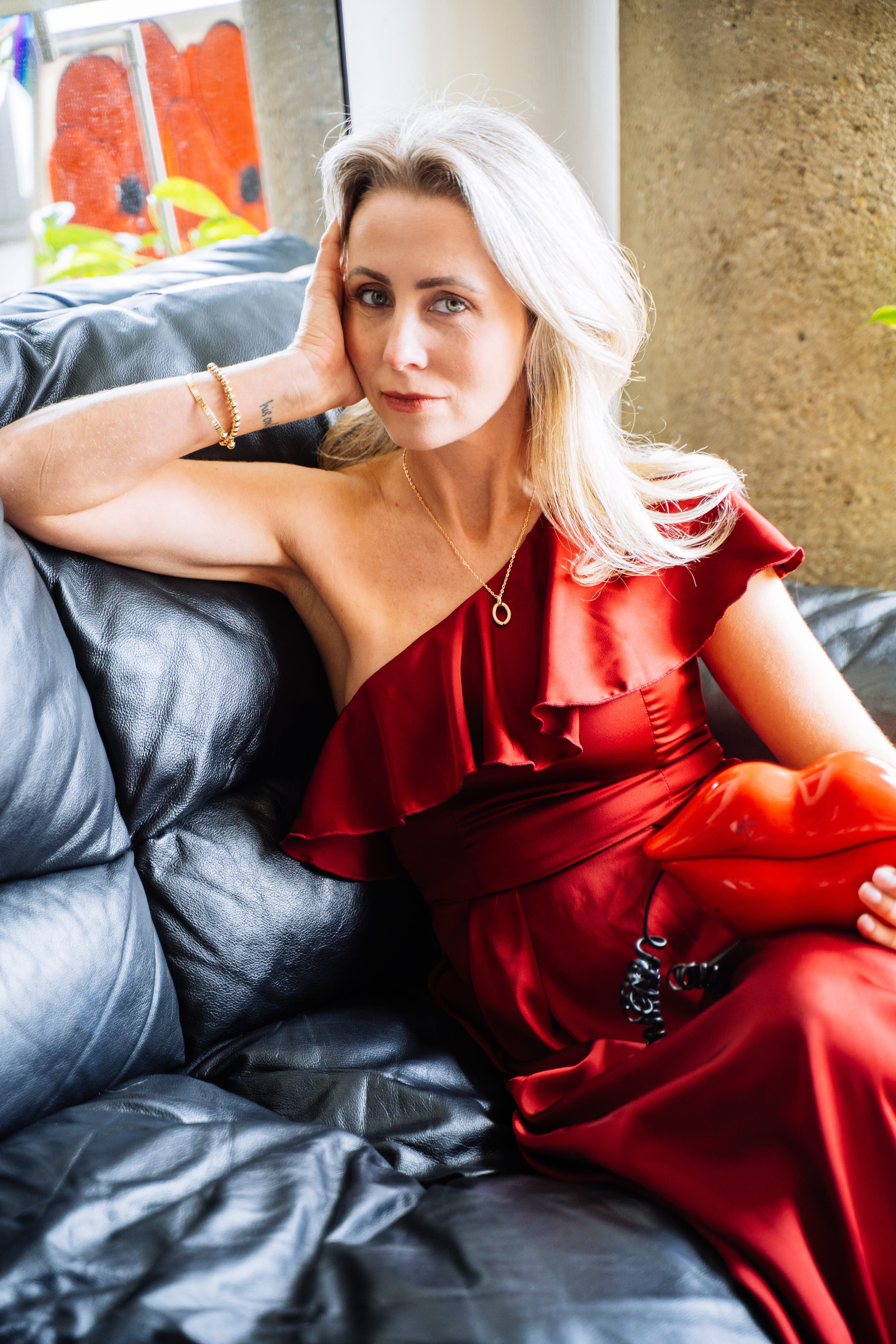 Blonde+Pfp Photos, Download The BEST Free Blonde+Pfp Stock Photos & HD ...
