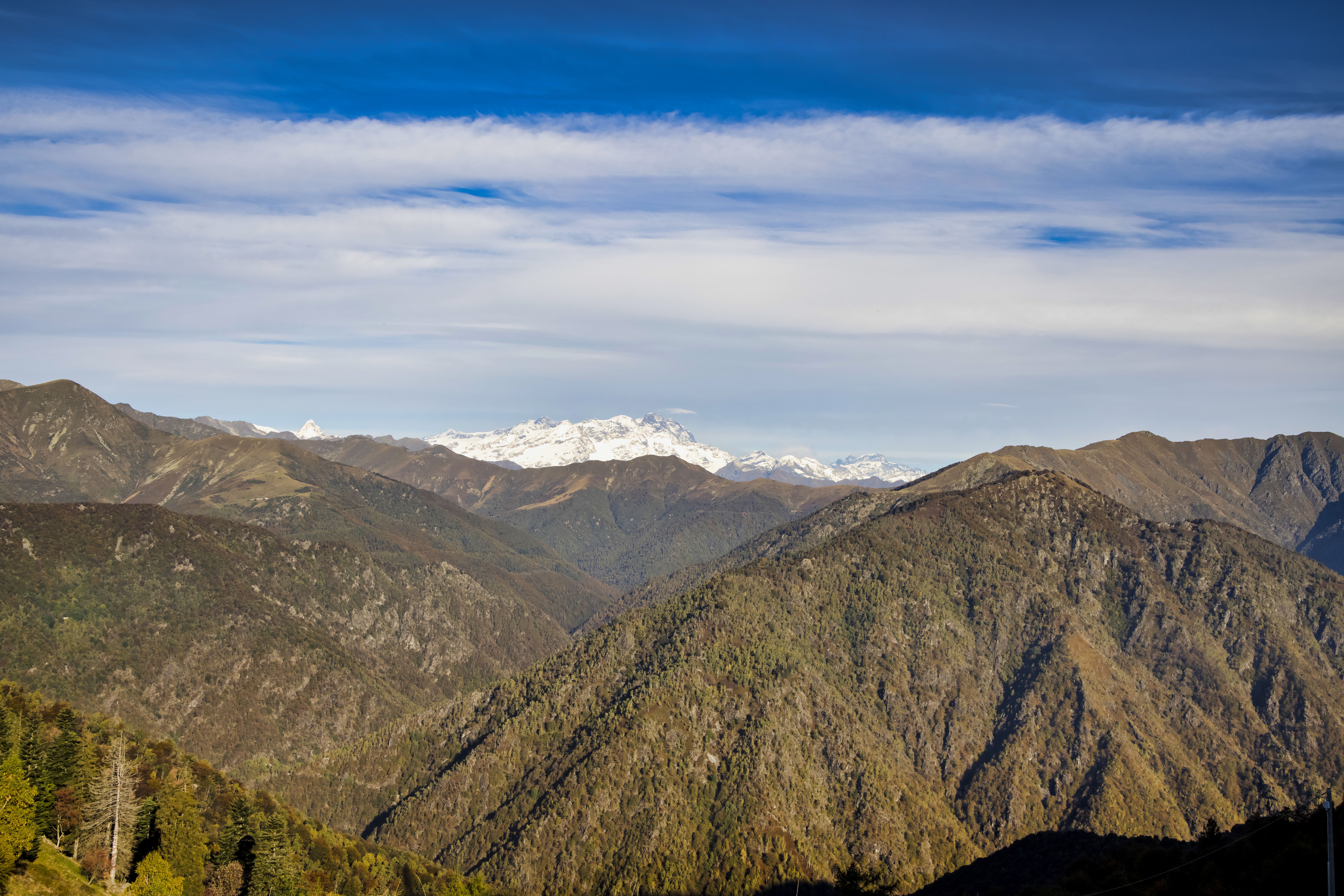 Majestic Himalayan Mountain Range Scenery · Free Stock Photo