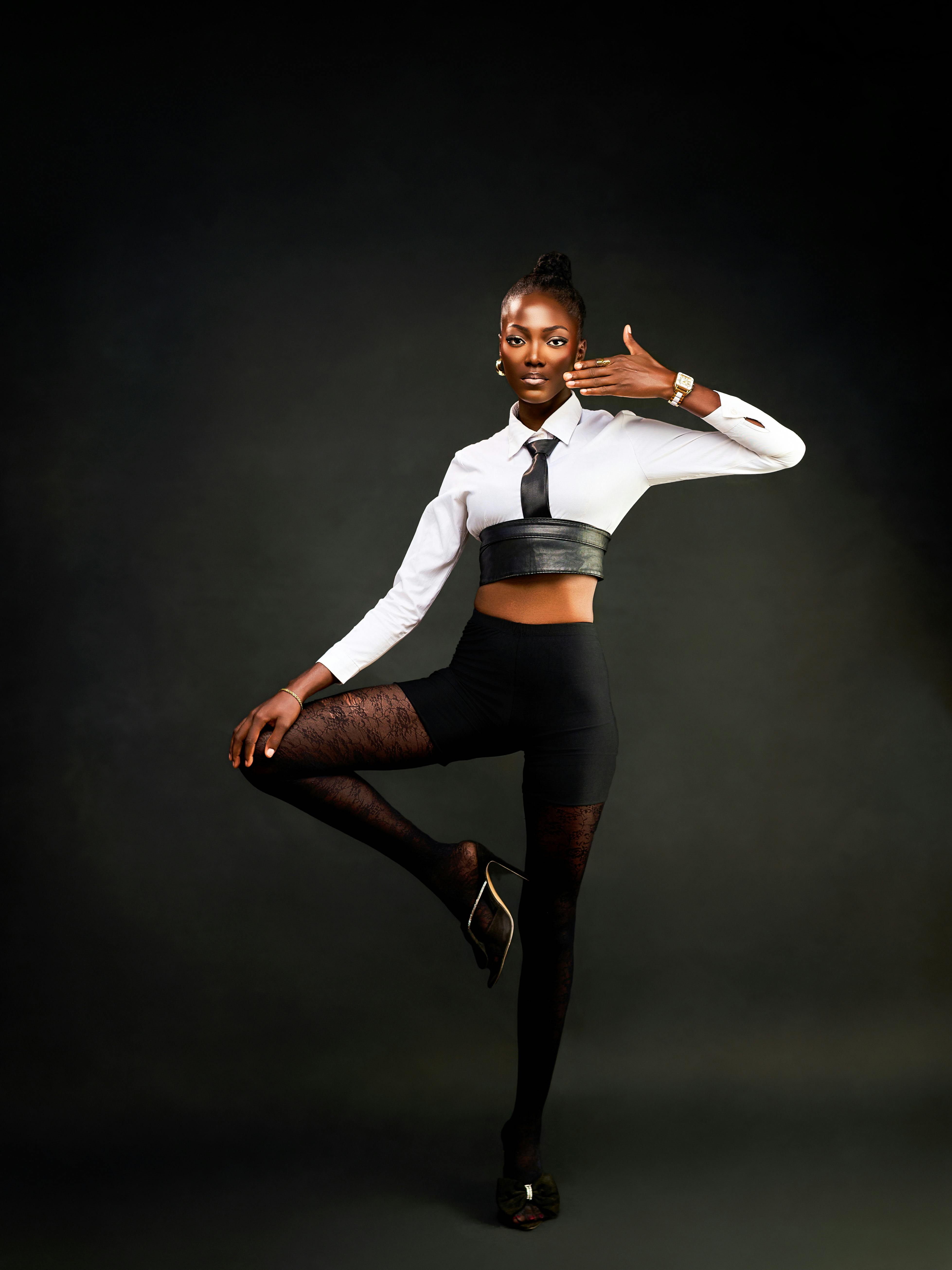 Professional Model Posing Photos, Download The BEST Free Professional ...