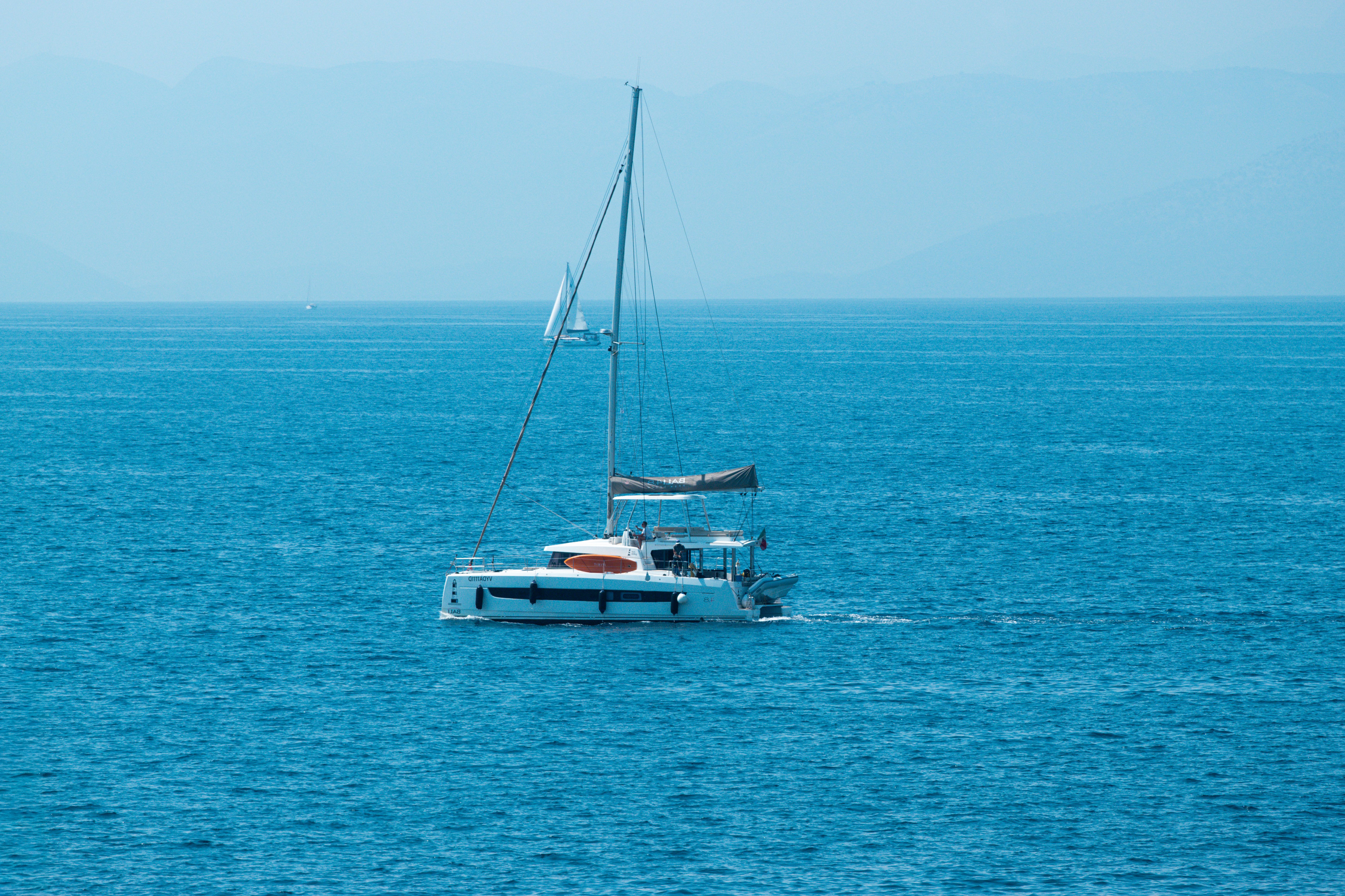 Boat In The Ocean Photos, Download The BEST Free Boat In The Ocean ...