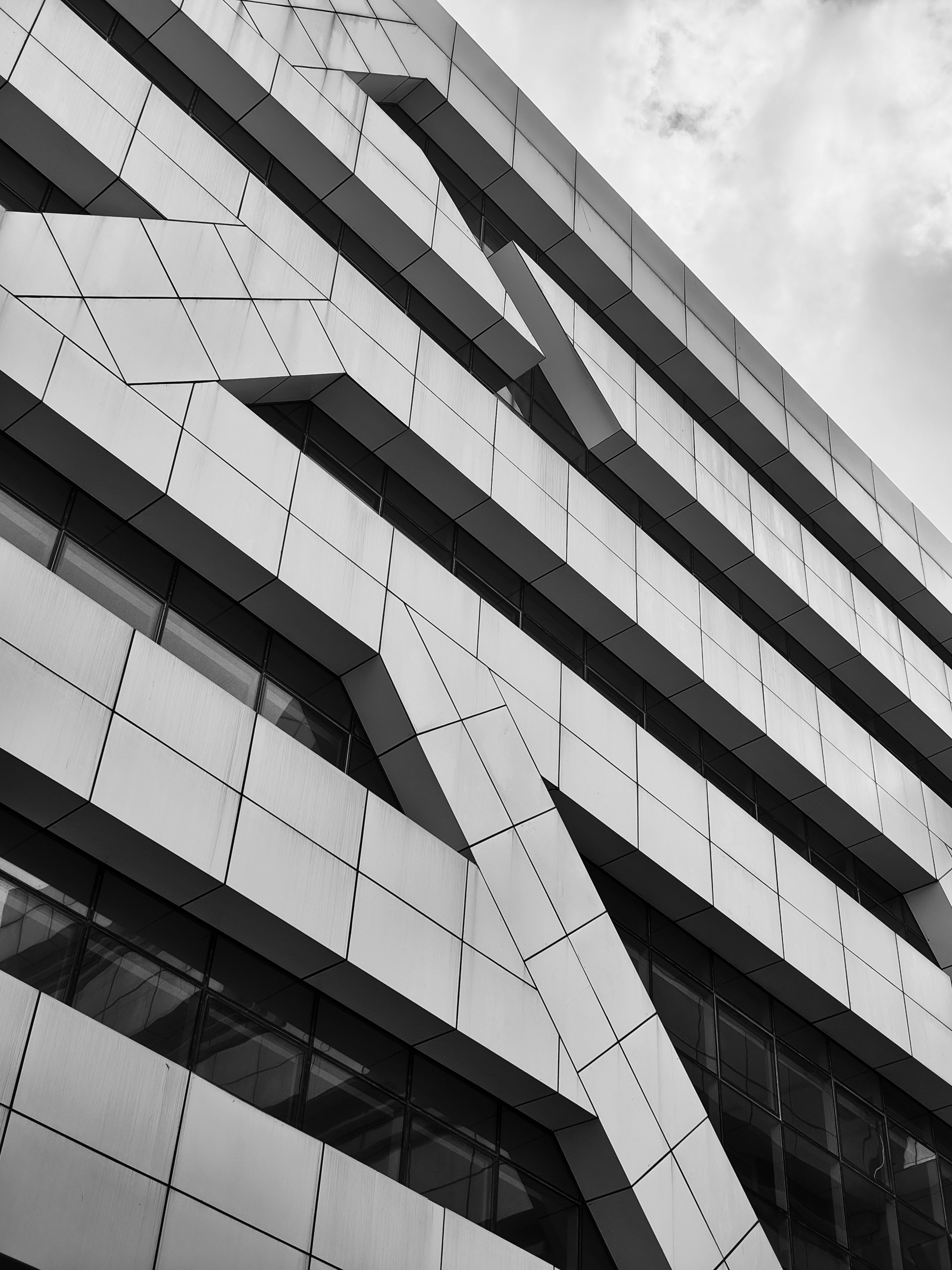 Arquitectura Geométrica Moderna En Nueva Delhi · Foto de stock gratuita