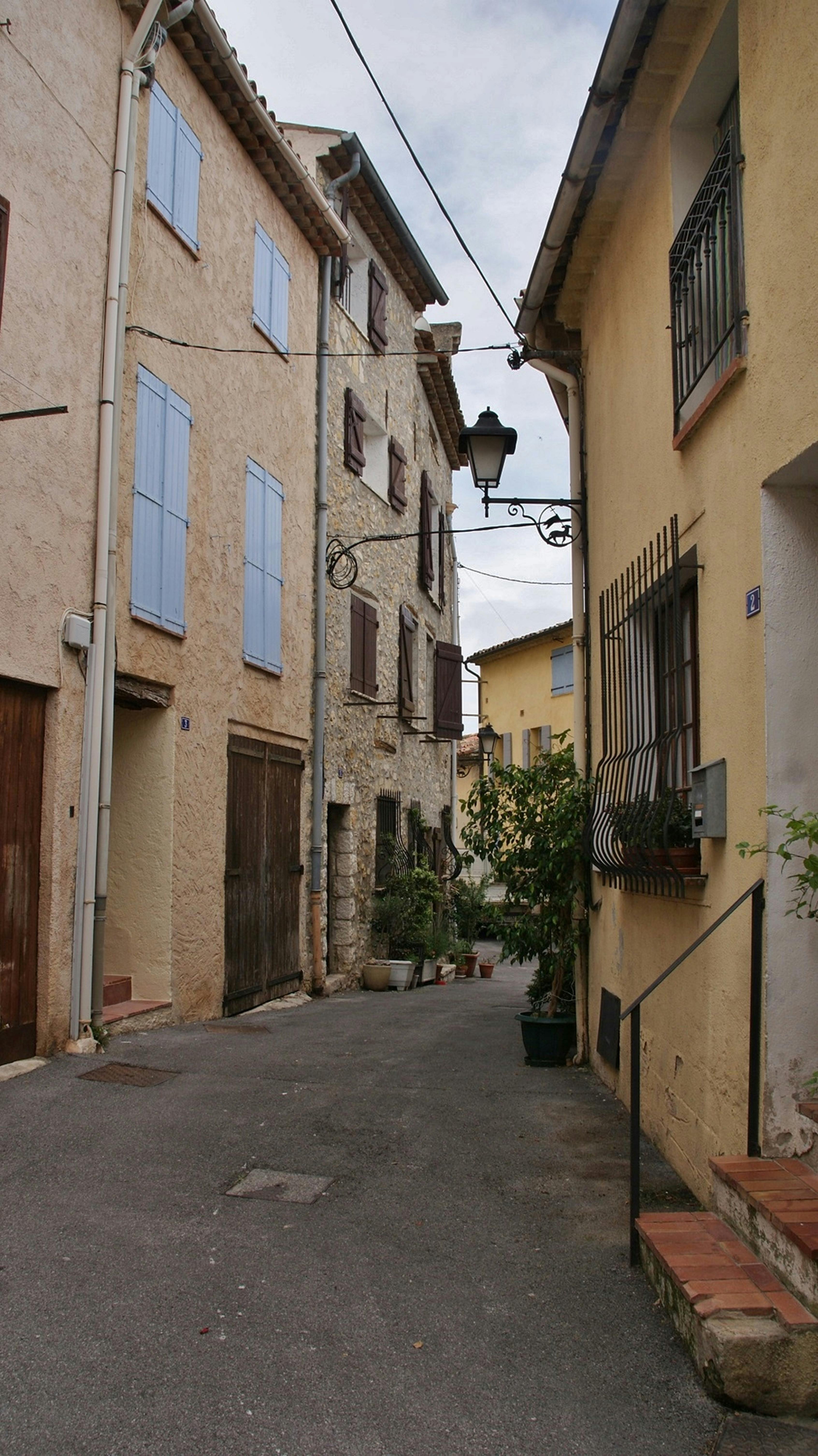 Charming Street in Grasse, Provence, France · Free Stock Photo