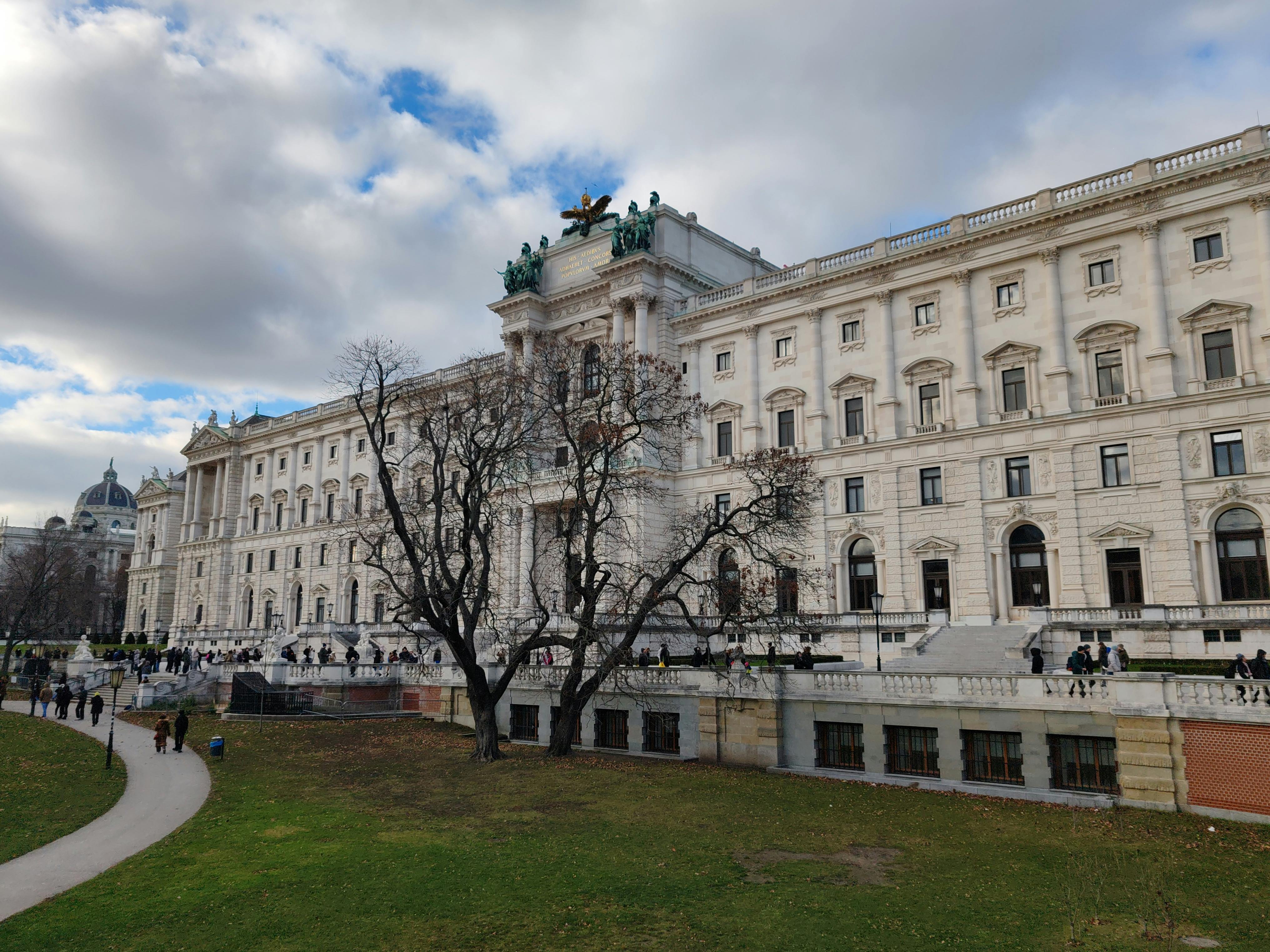 Baroque Architecture of Hofburg Palace in Vienna · Free Stock Photo