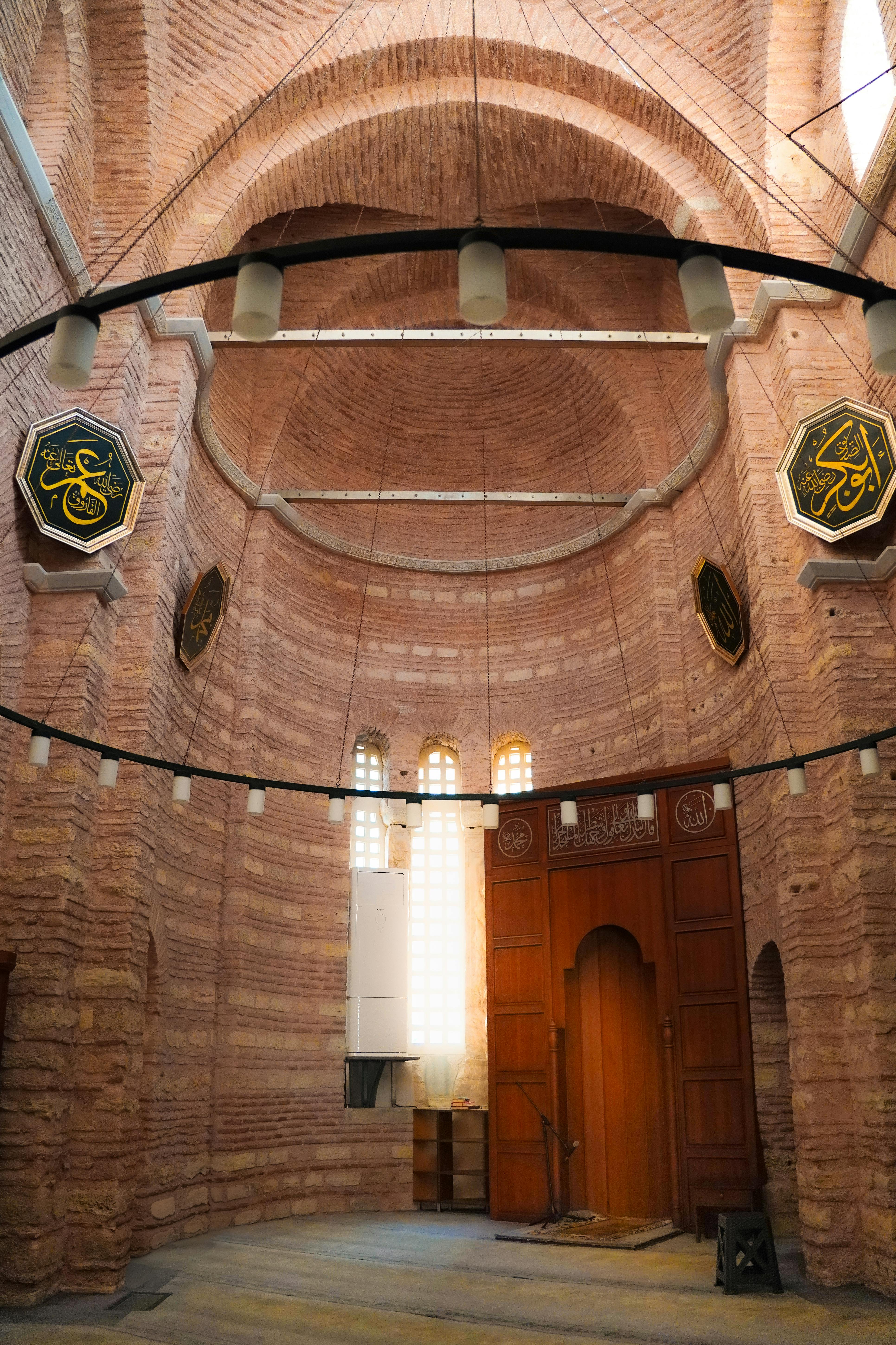 Vault Filled With Cash Photos, Download The BEST Free Vault Filled With ...