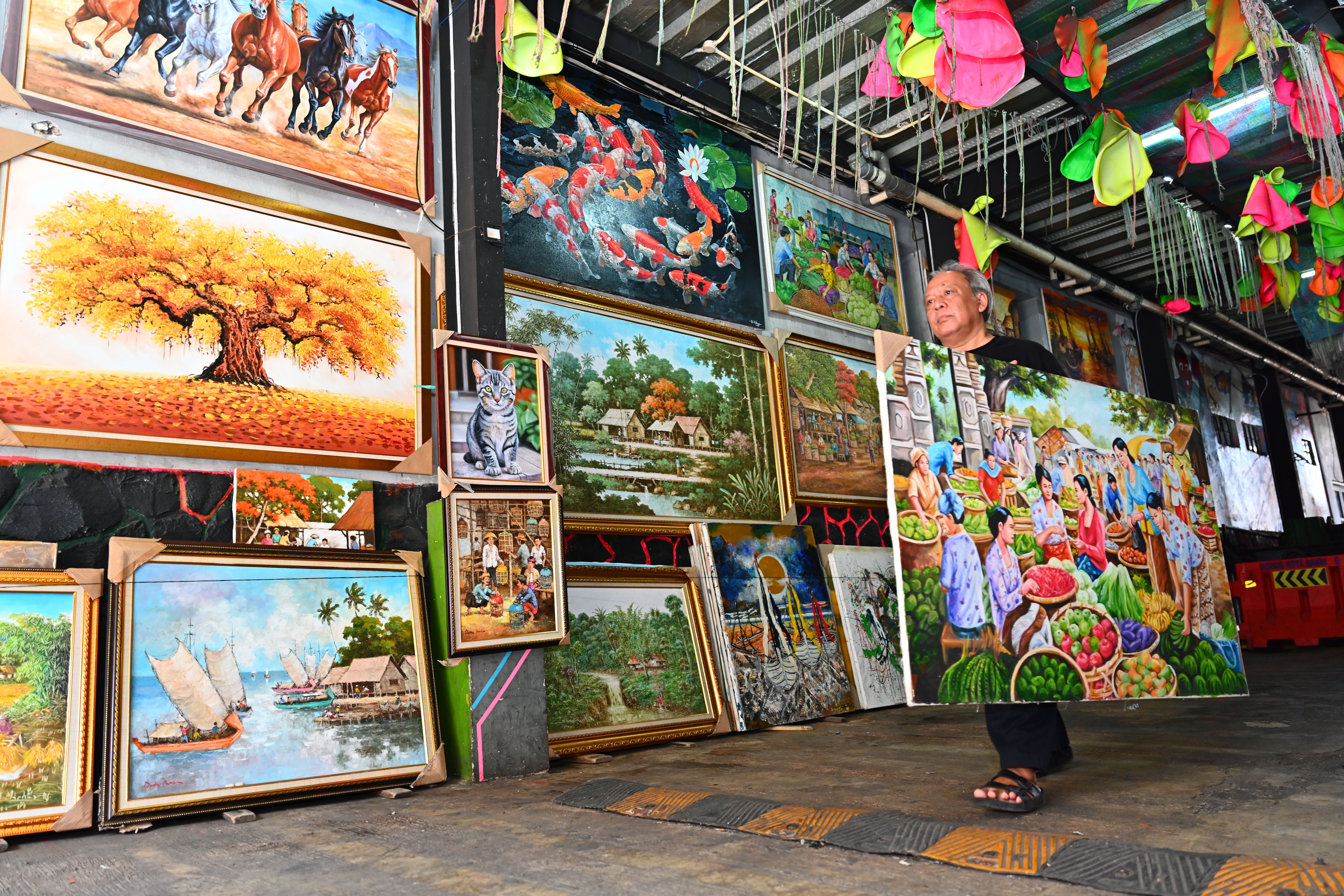 Colorful Art Gallery in West Java, Indonesia · Free Stock Photo
