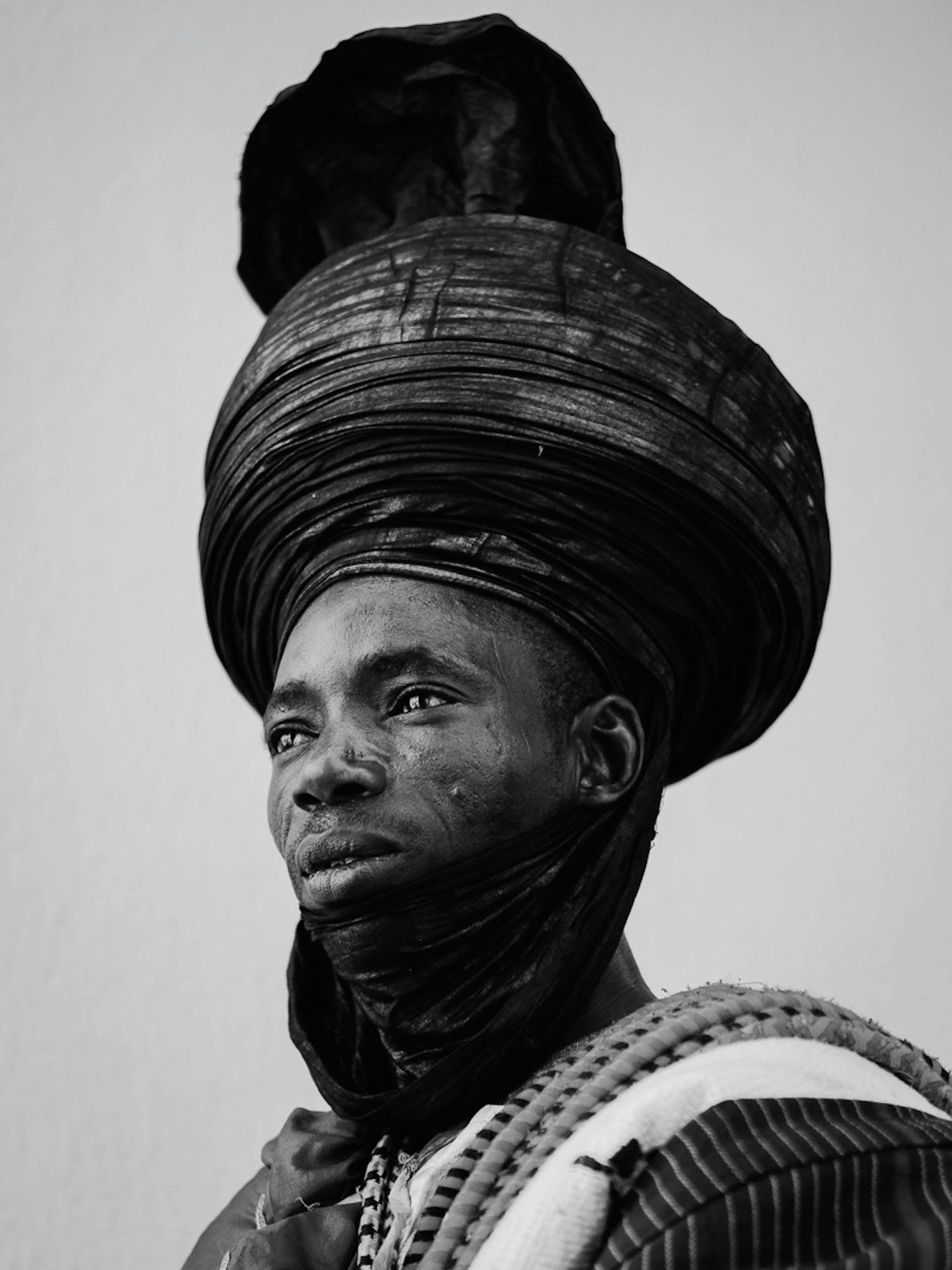 Black+And+White+Girl+Pfp Photos, Download The BEST Free Black+And+White ...