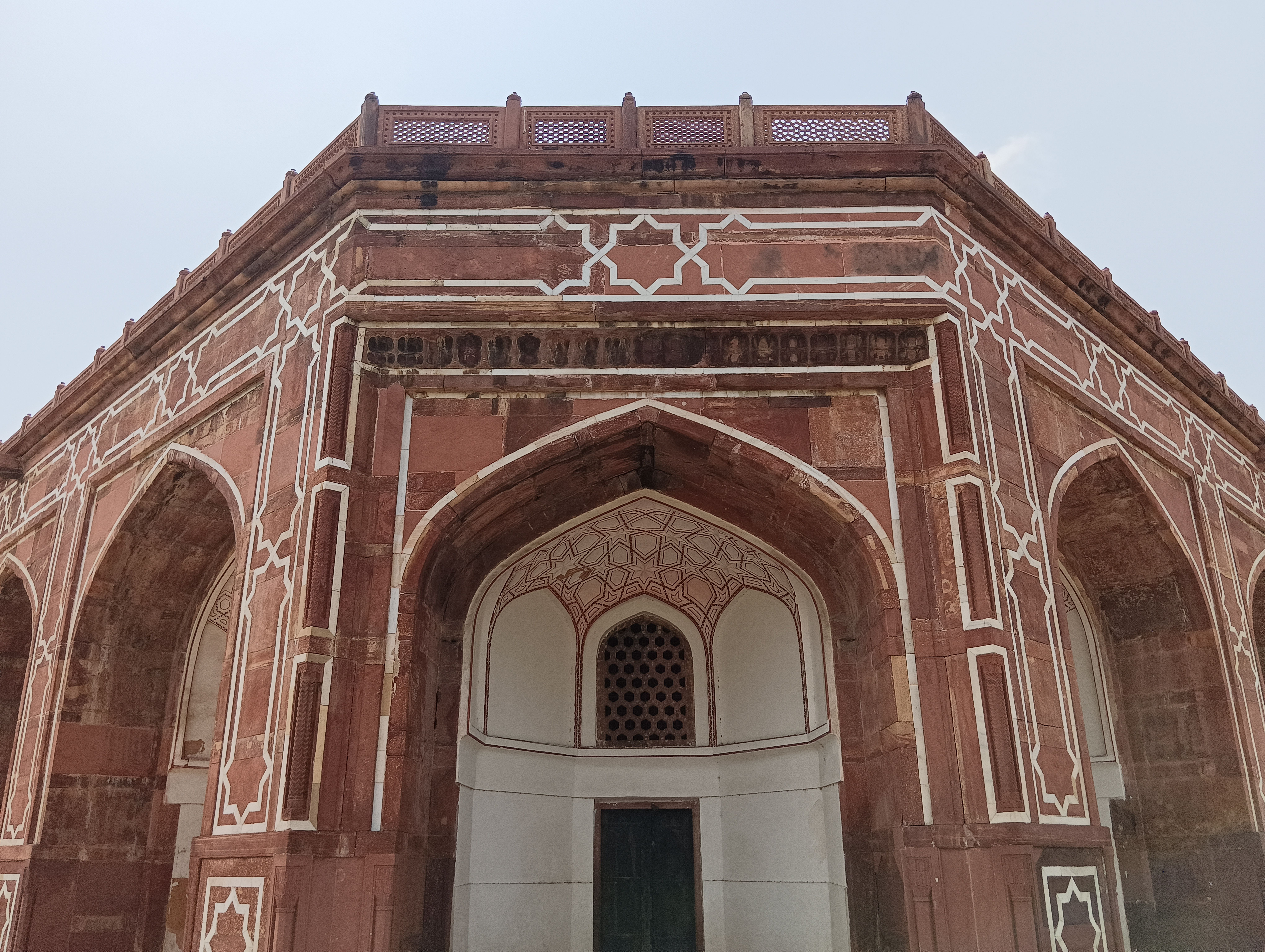 Detailed Red Stone Architecture of New Delhi Monument · Free Stock Photo