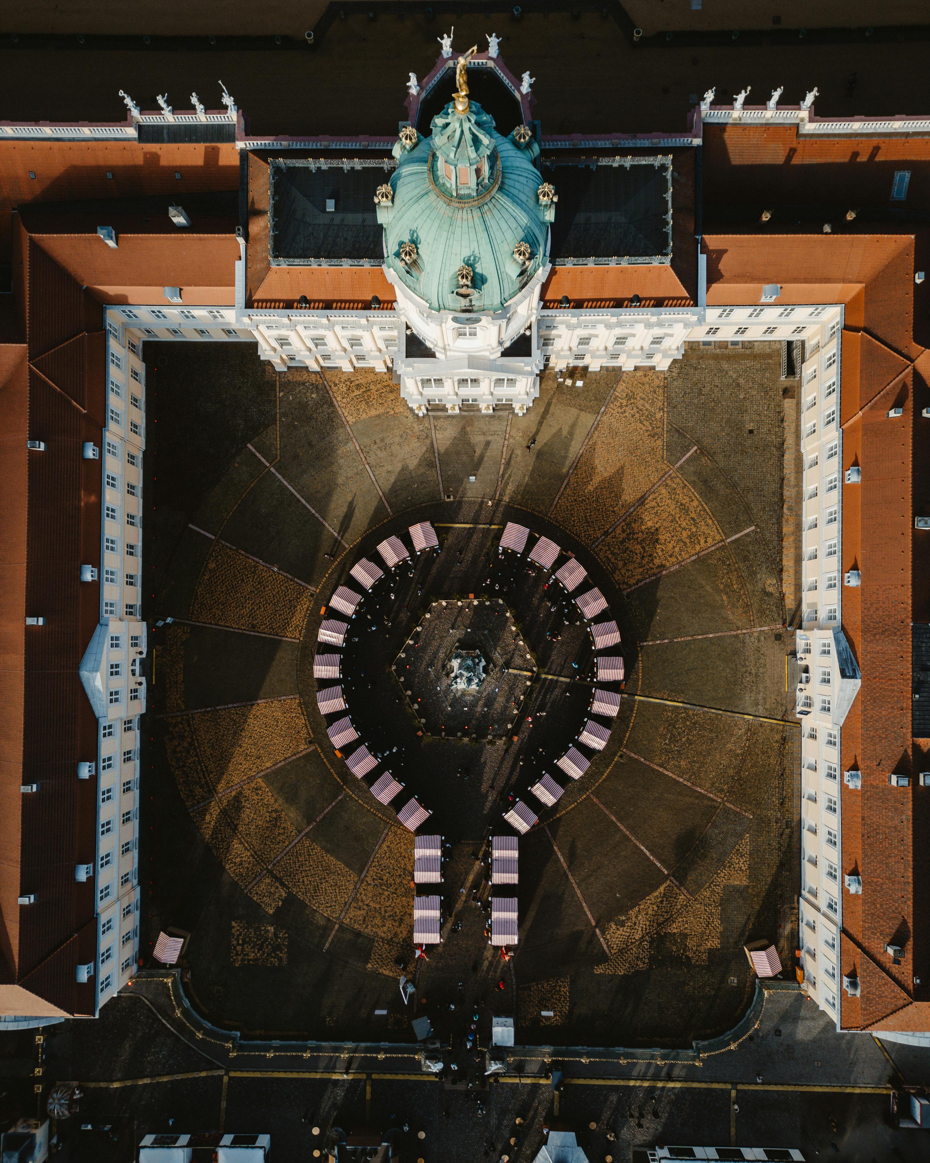 Skyfall+First+View Photos, Download The BEST Free Skyfall+First+View ...