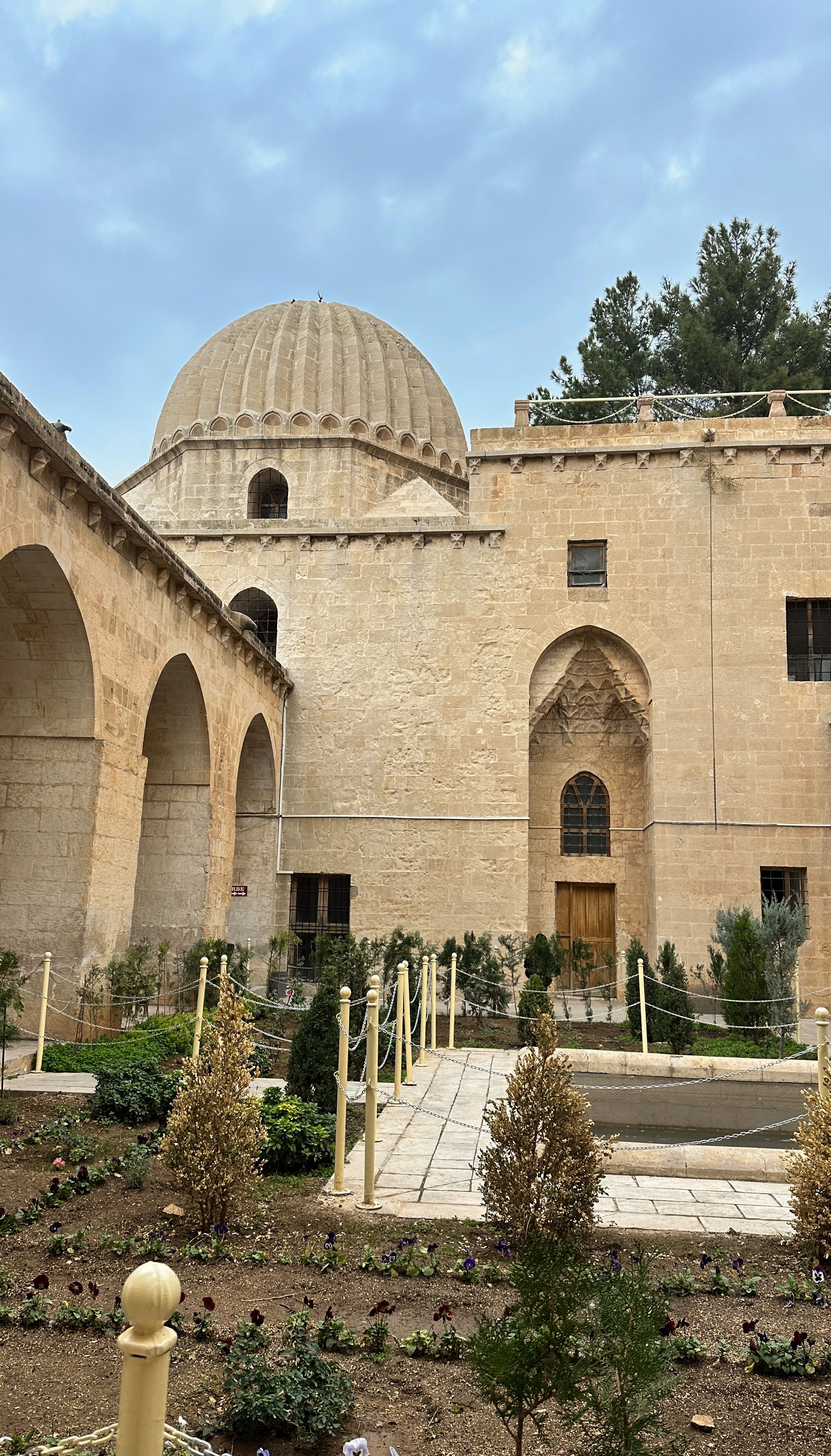 Historical Stone Architecture with Dome and Arches · Free Stock Photo