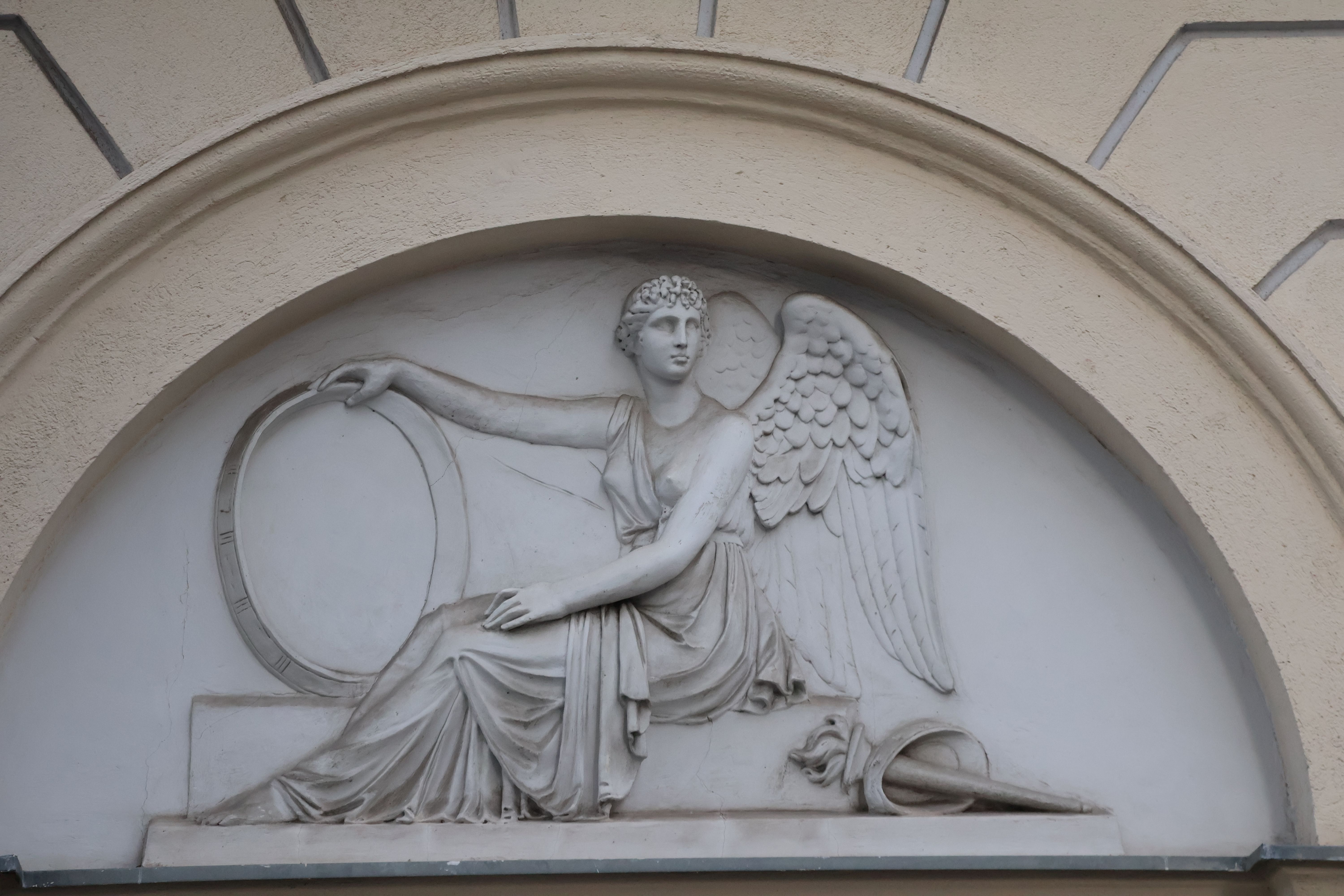 Elegant Neoclassical Angel Relief Sculpture in Vienna · Free Stock Photo