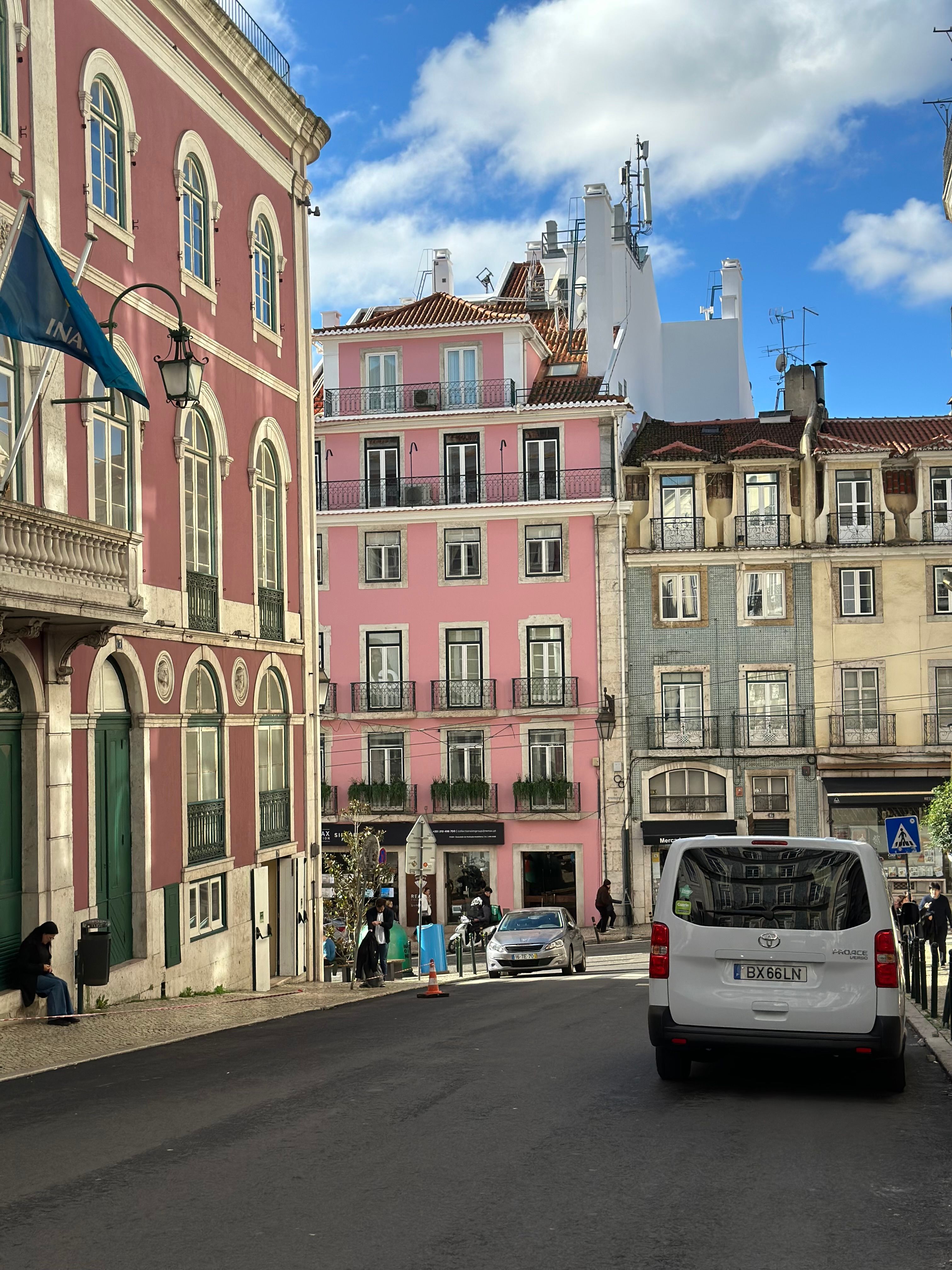 Road Europe Cars Photos, Download The BEST Free Road Europe Cars Stock ...
