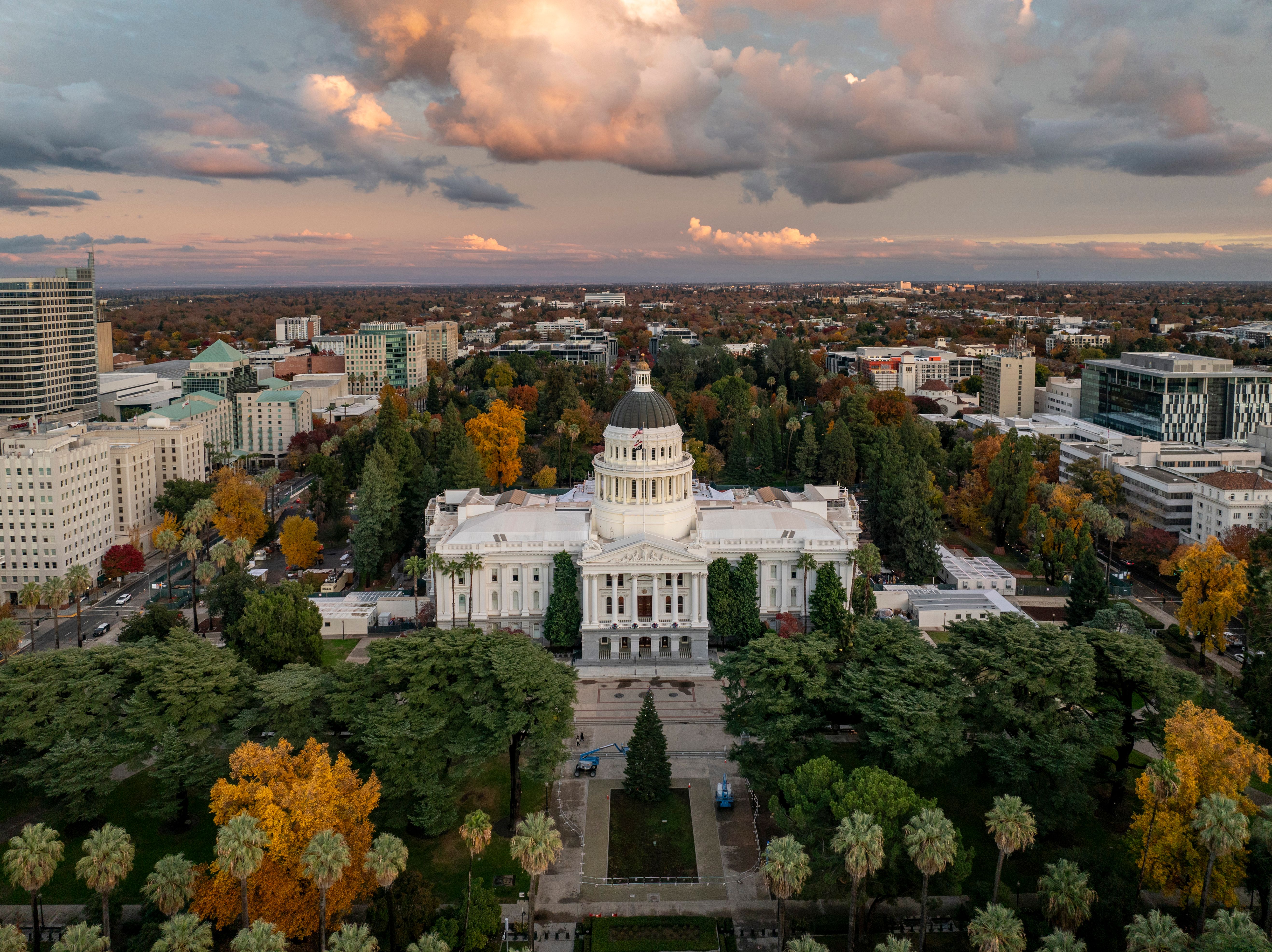 Aerial View of California State Capitol in Fall · Free Stock Photo