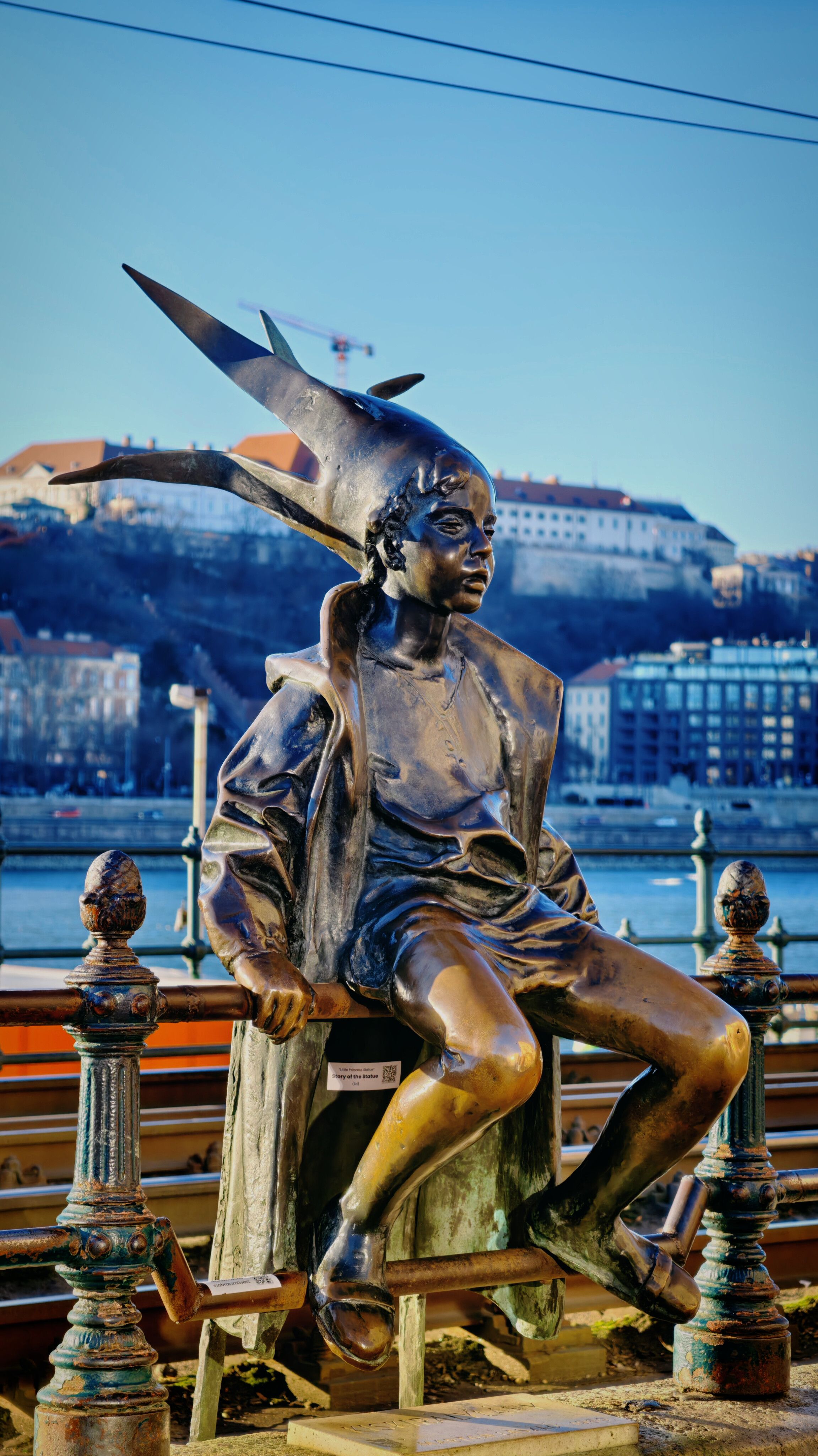Statue of Little Princess by the Danube in Budapest · Free Stock Photo