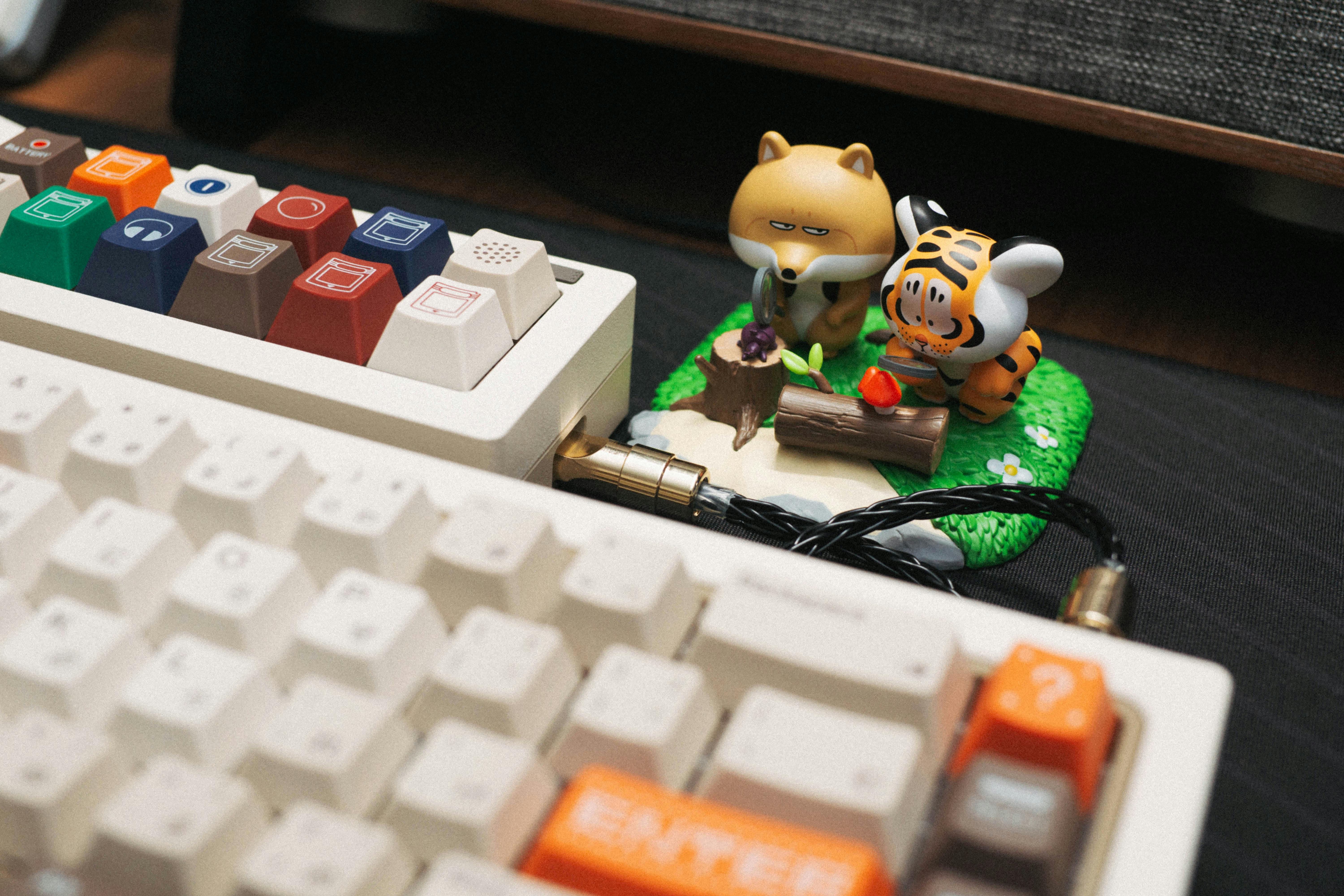 Tech Spaces Photos, Download The BEST Free Tech Spaces Stock Photos ...