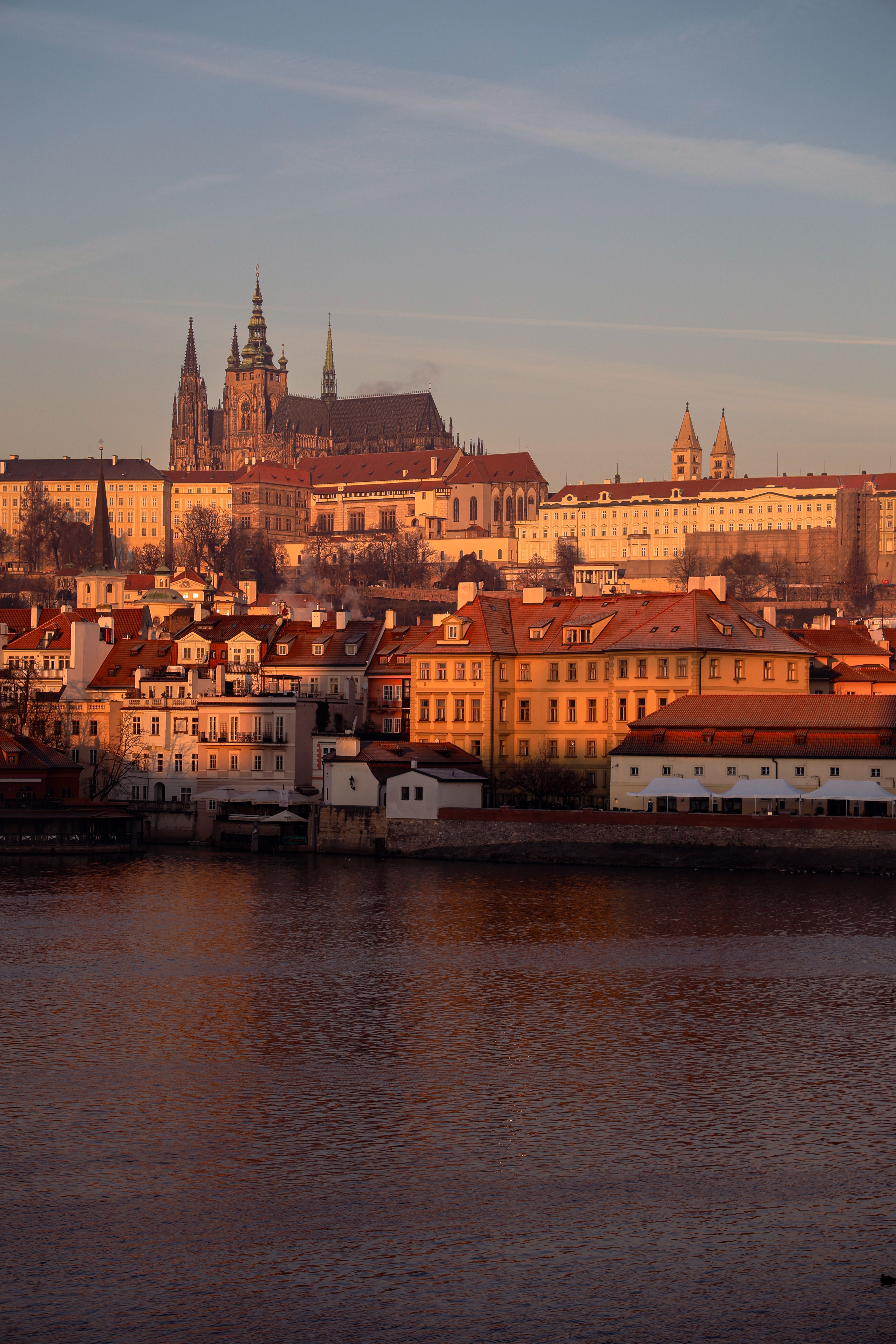 Golden Hour over Prague Castle and Vltava River · Free Stock Photo