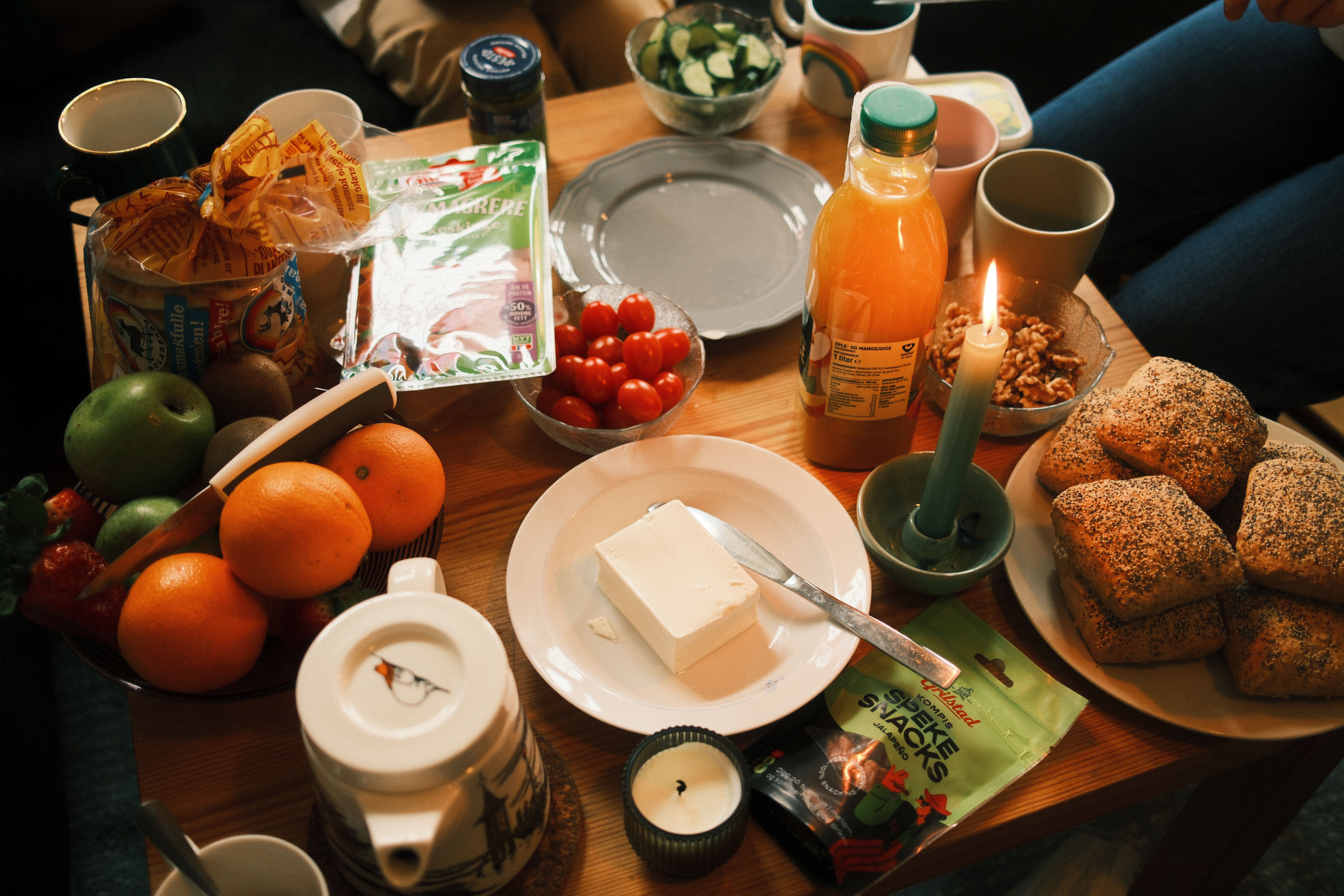 Cozy Breakfast Table with Fresh Ingredients · Free Stock Photo
