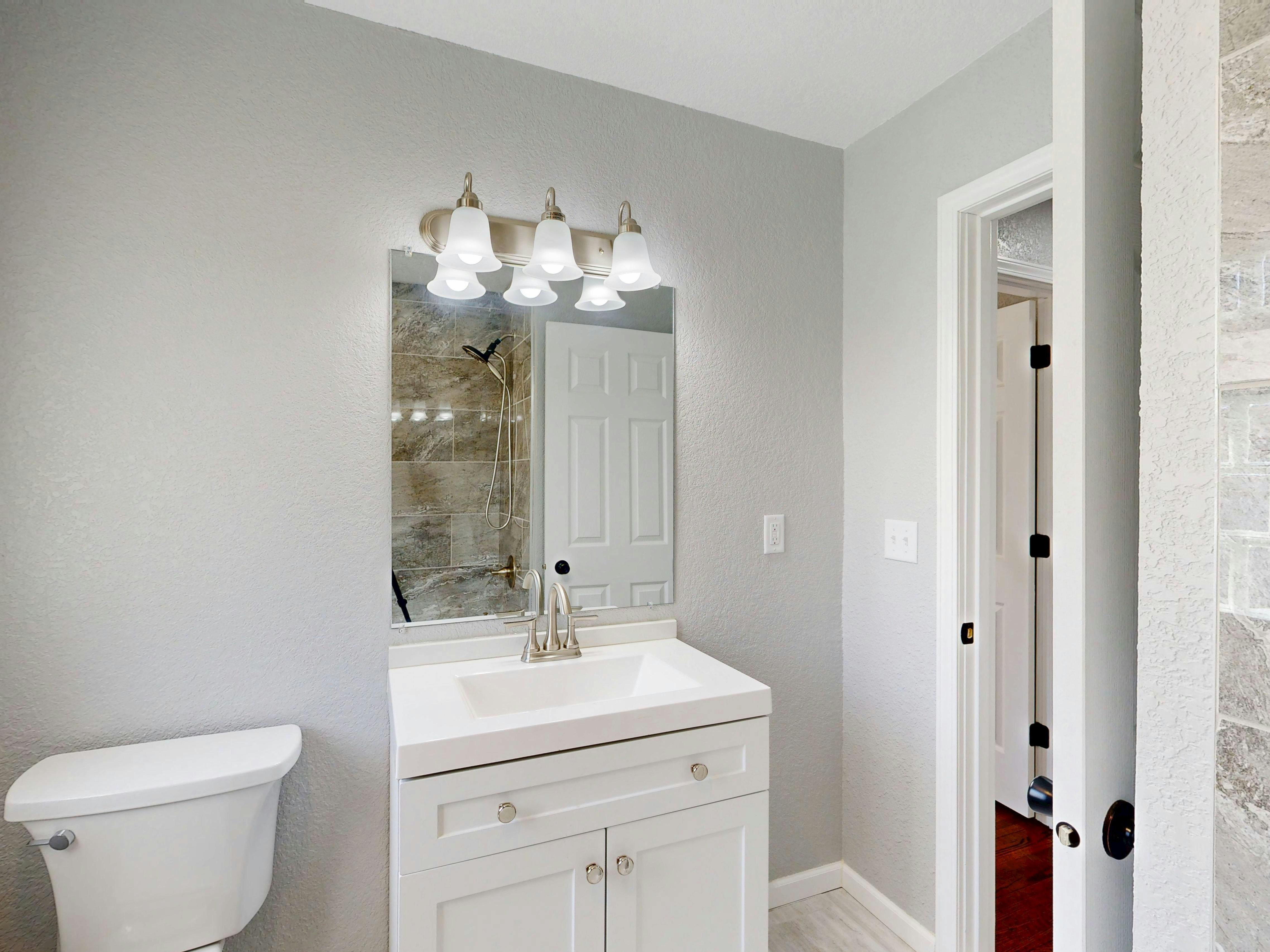 Pooping In The Toilet Photos, Download The BEST Free Pooping In The ...