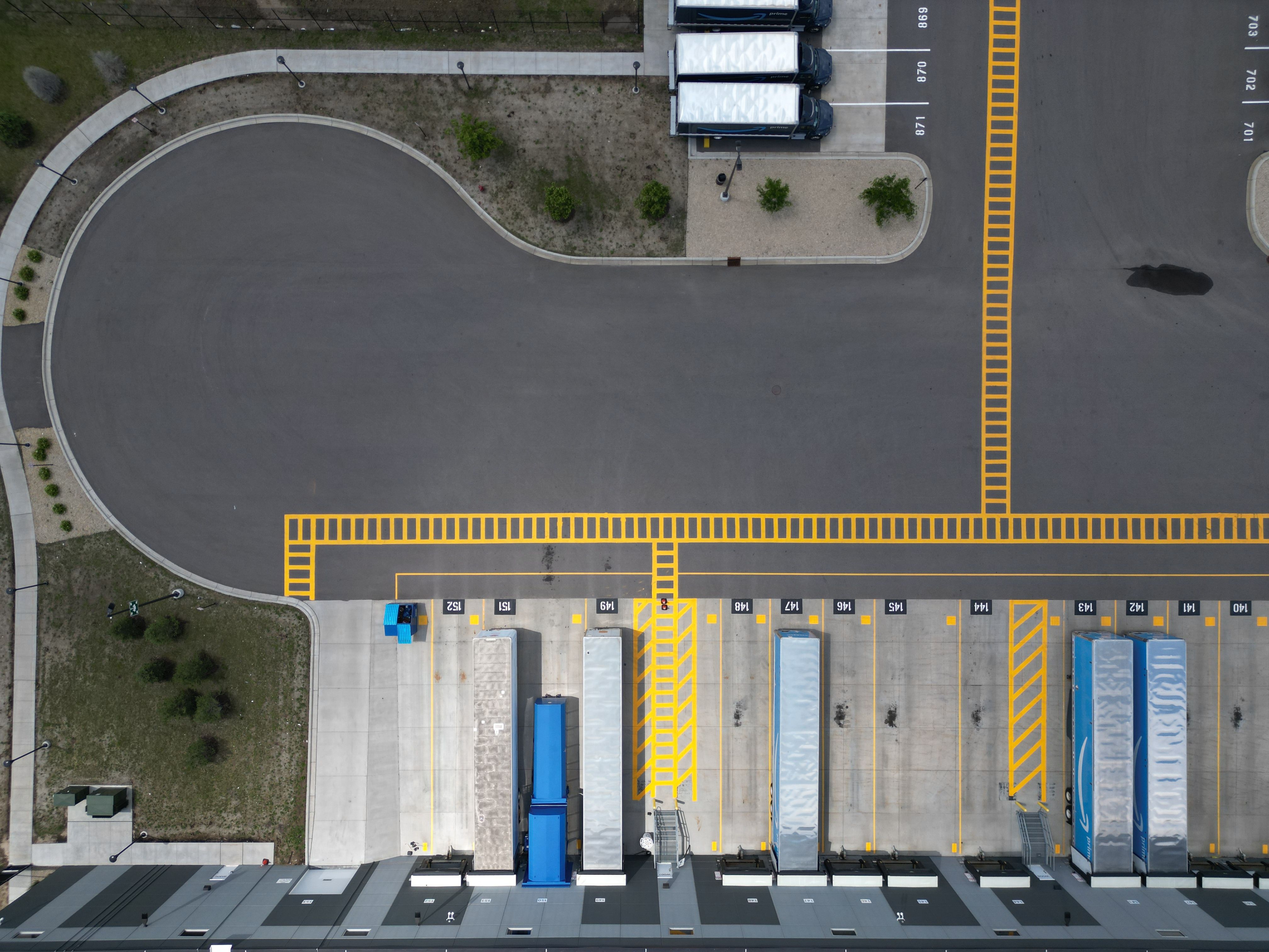 Logistics And Supply Chain Backgrounds For Linkedin Photos, Download ...