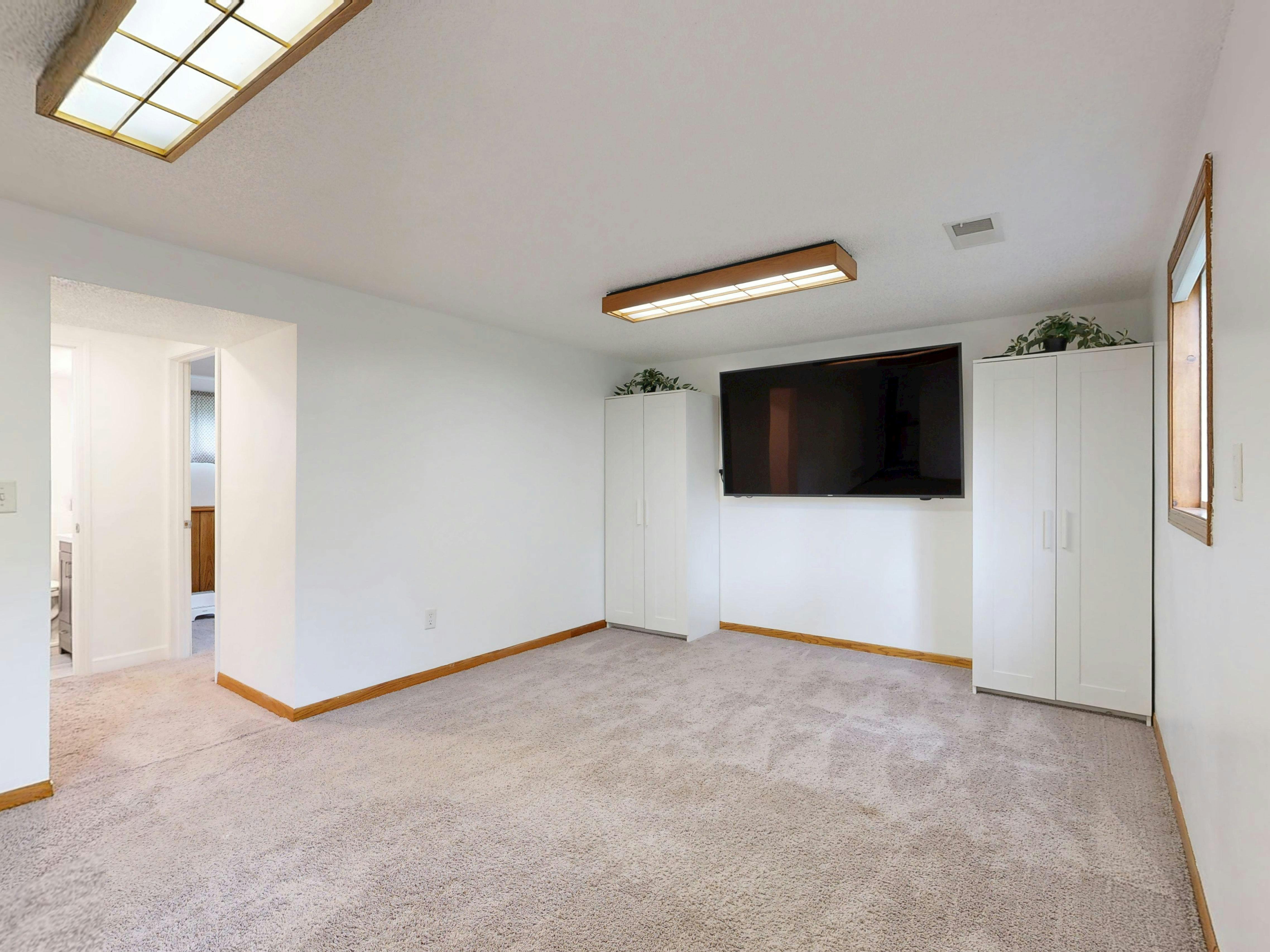 Screen+S;O Photos, Download The BEST Free Screen+S;O Stock Photos & HD ...