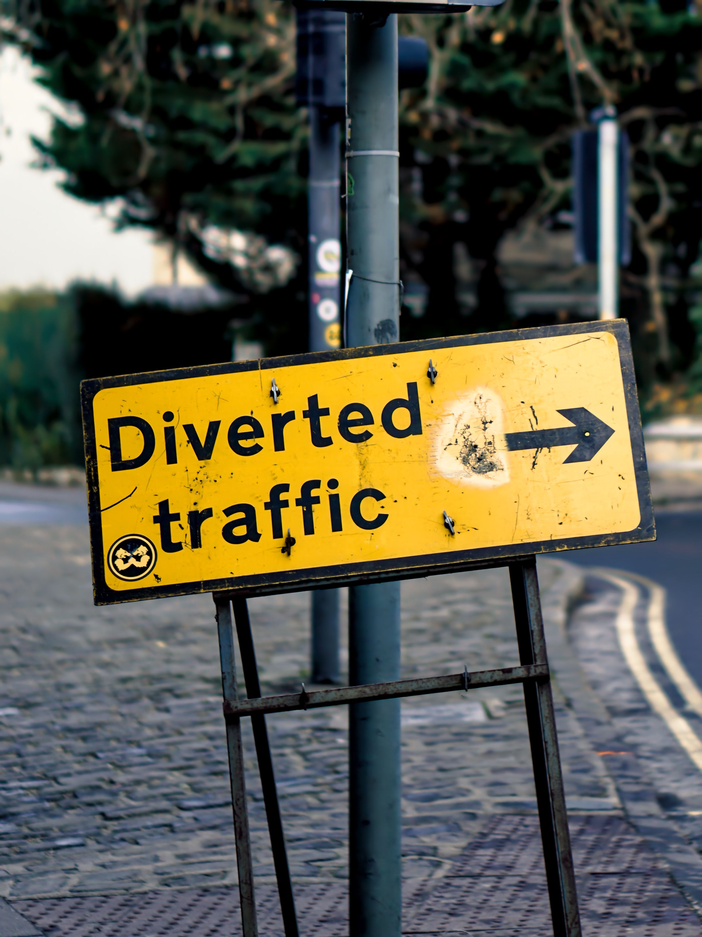 Traffic Diversion Sign on Oxford Street · Free Stock Photo