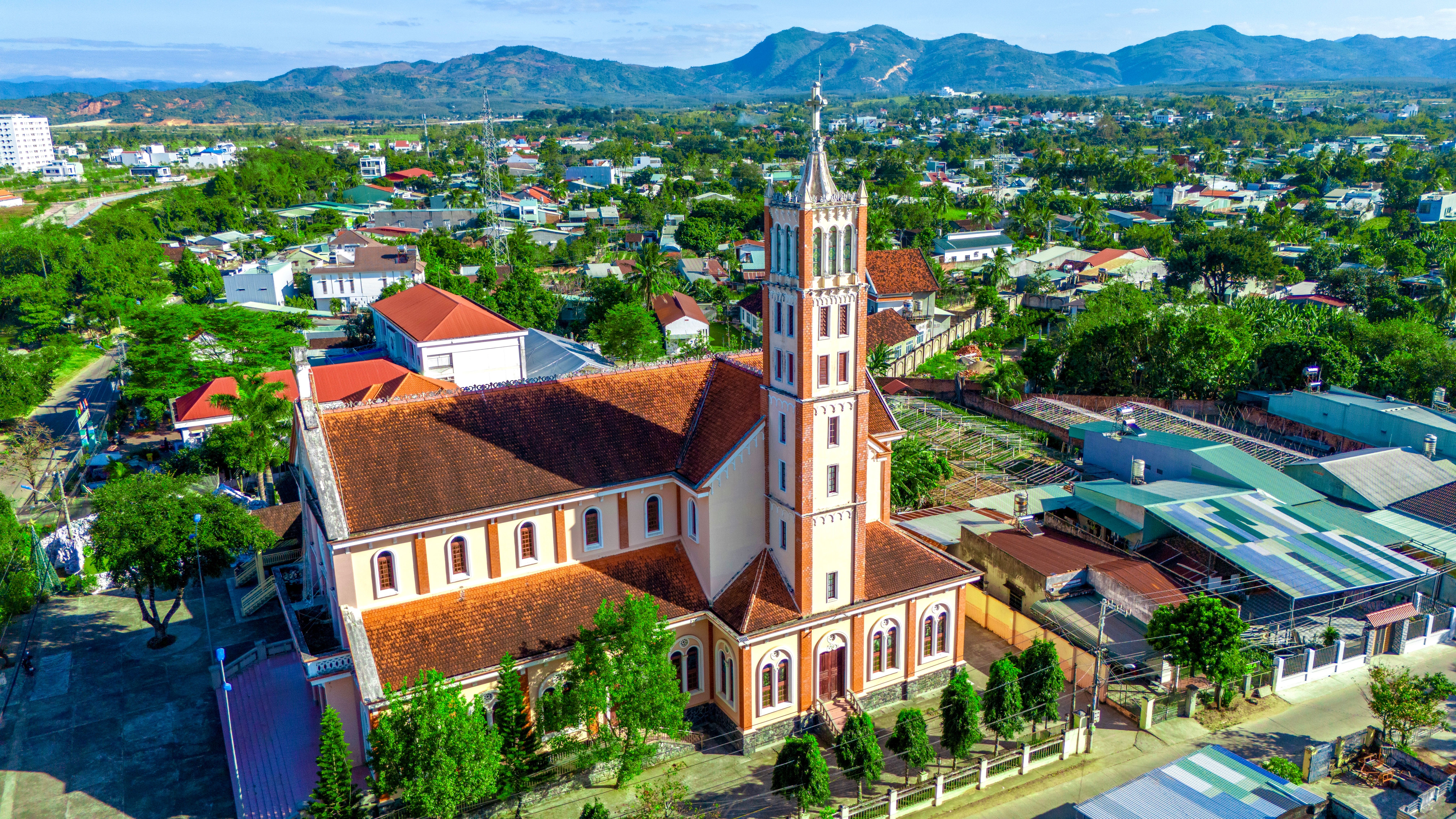Aerial View of Phương Hòa Church in Kon Tum, Vietnam · Free Stock Photo