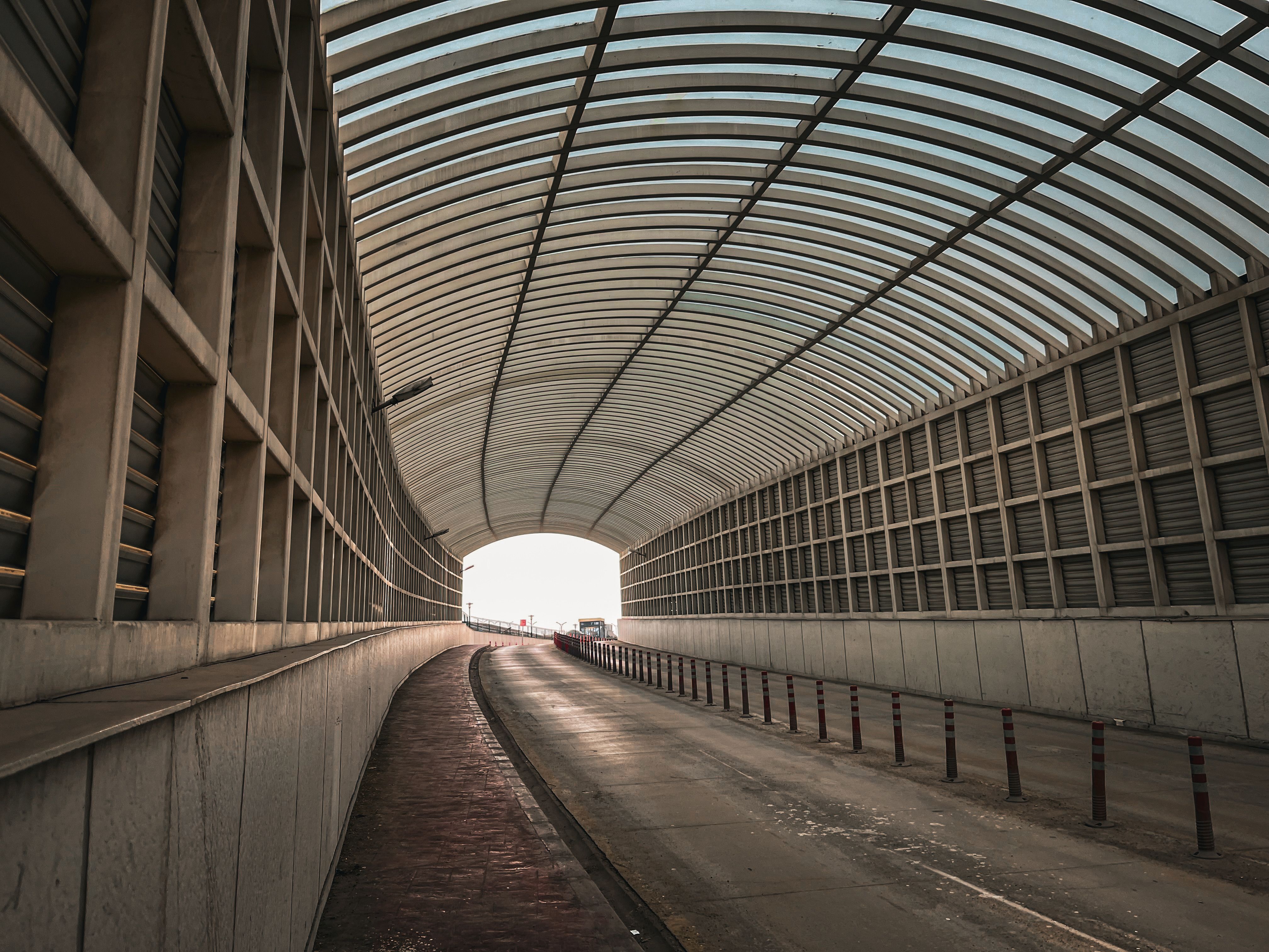 Modern Tunnel with Arched Roof Architecture · Free Stock Photo
