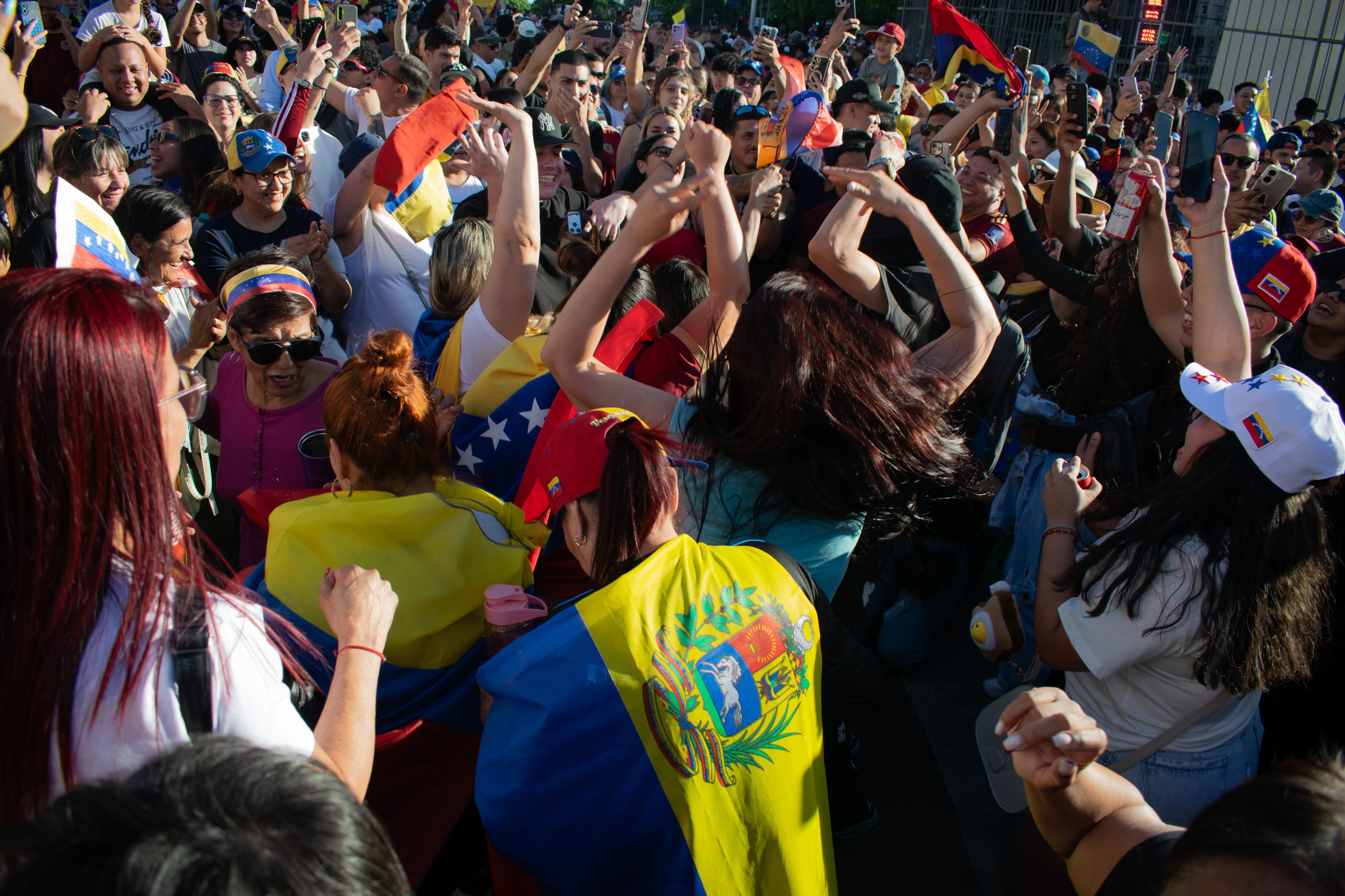 Venezuela People Photos, Download The BEST Free Venezuela People Stock ...