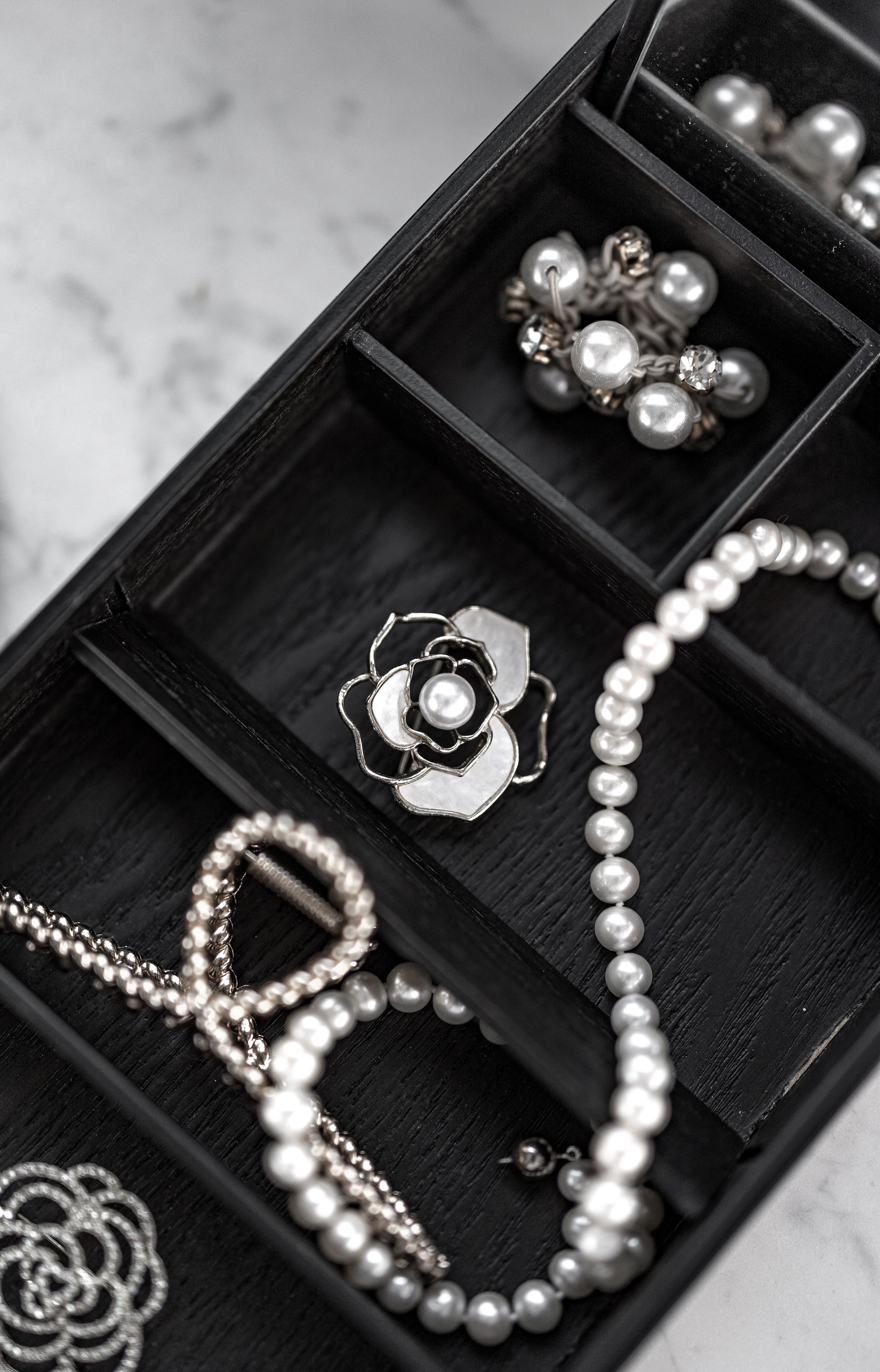Silver Pearl Marisol Photos, Download The BEST Free Silver Pearl ...