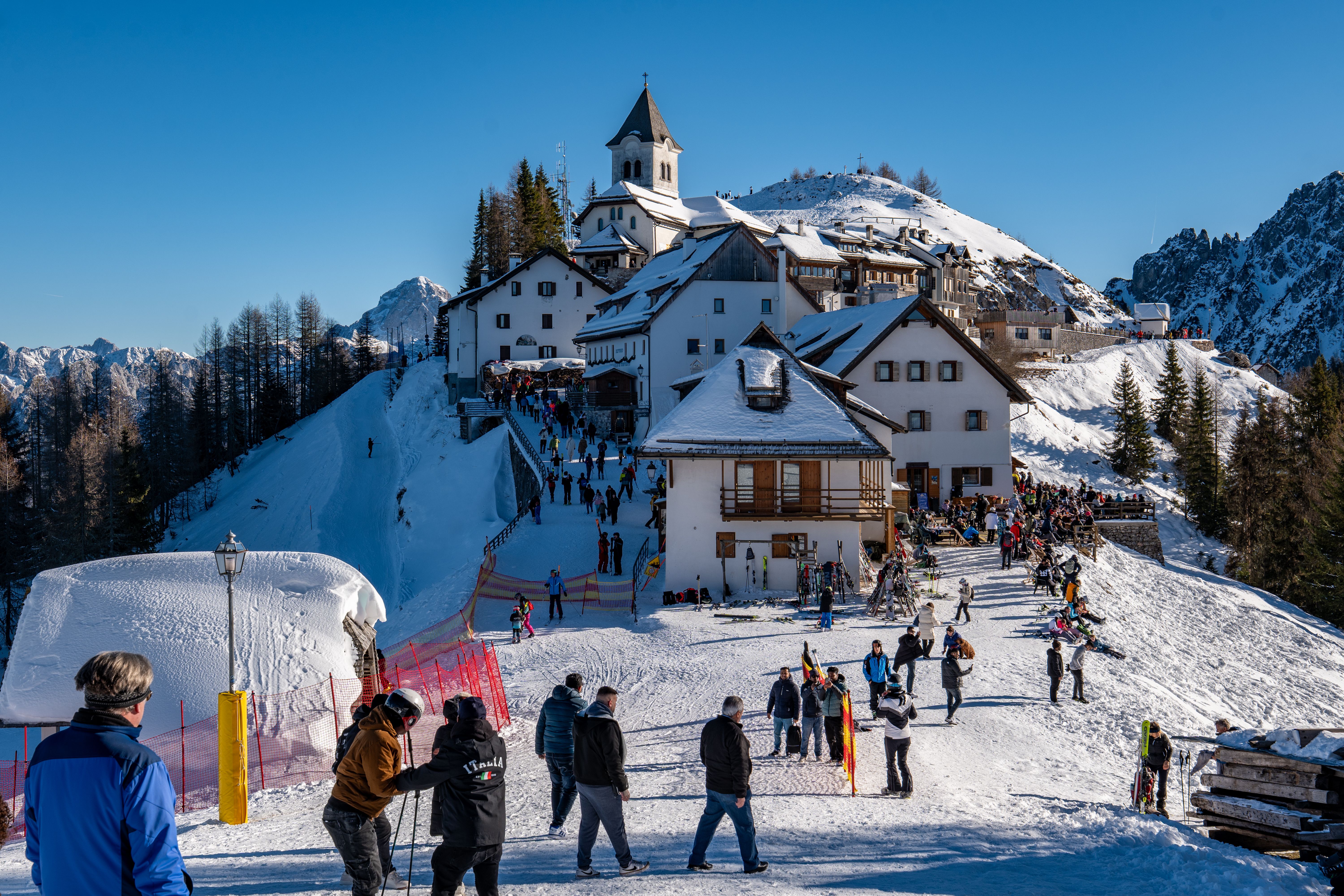 Winter Ski Resort Scene in Italian Alps · Free Stock Photo