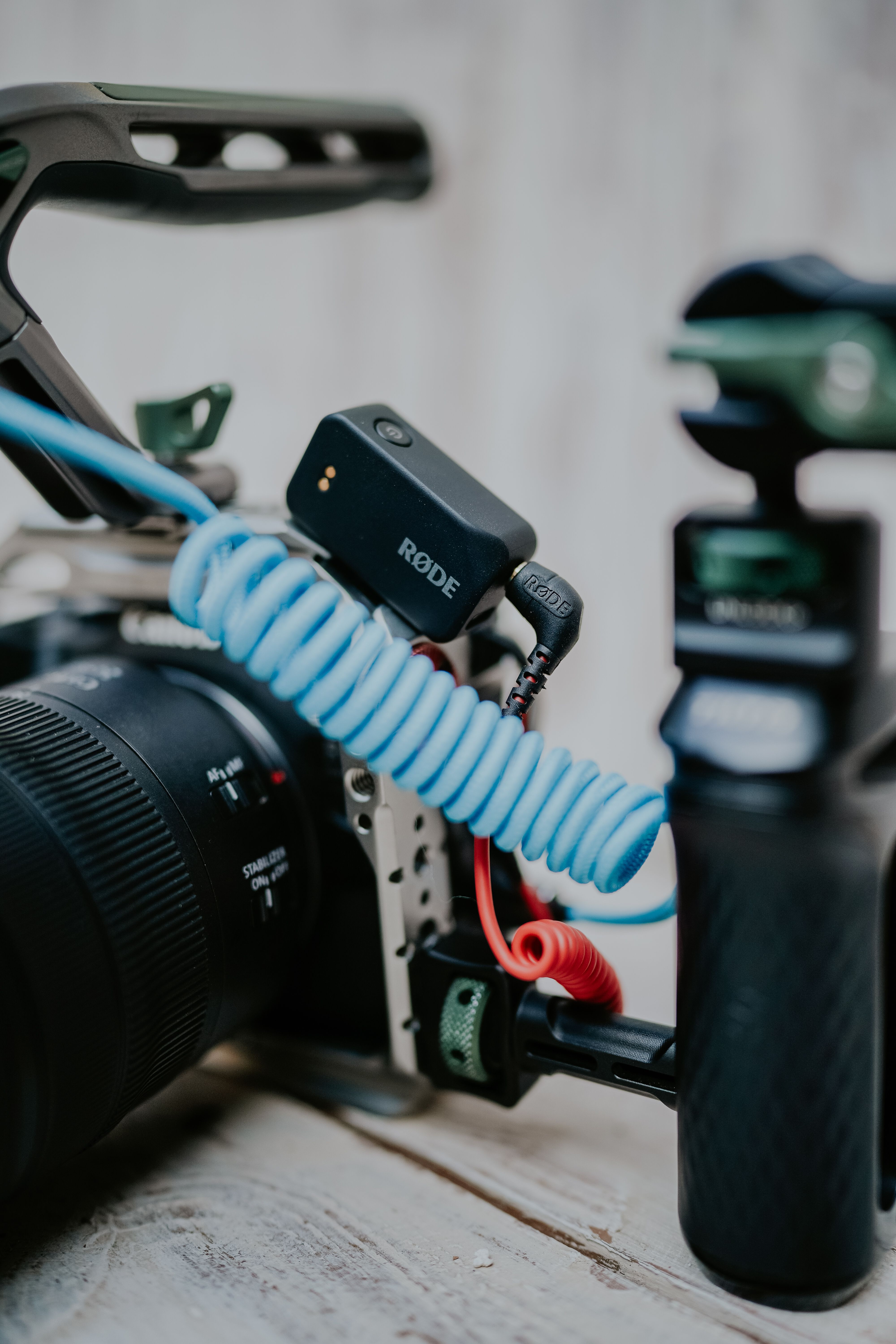 Professional Camera with Rode Microphone Setup · Free Stock Photo