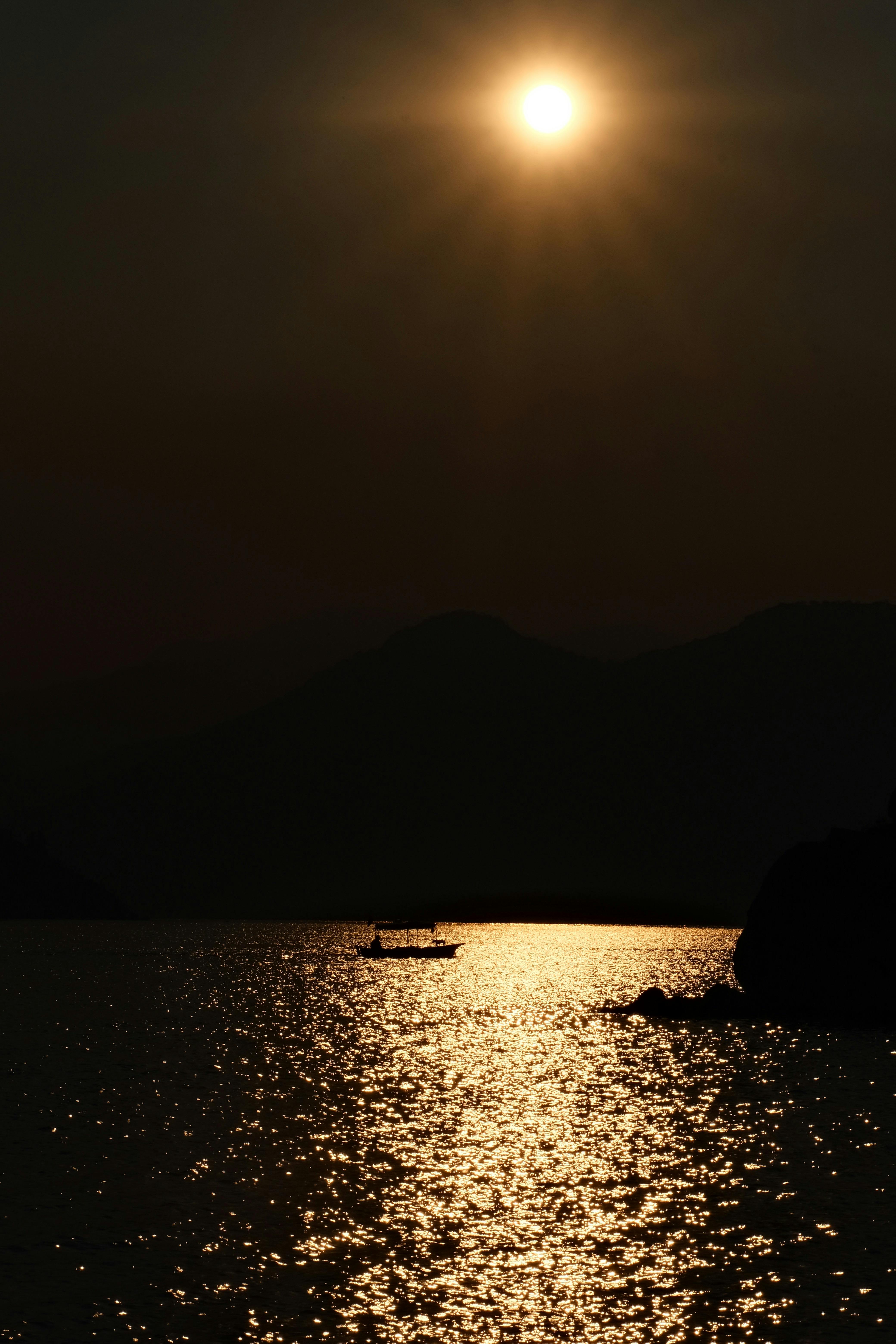 Dark Romantic Aesthetic Photos, Download The BEST Free Dark Romantic ...