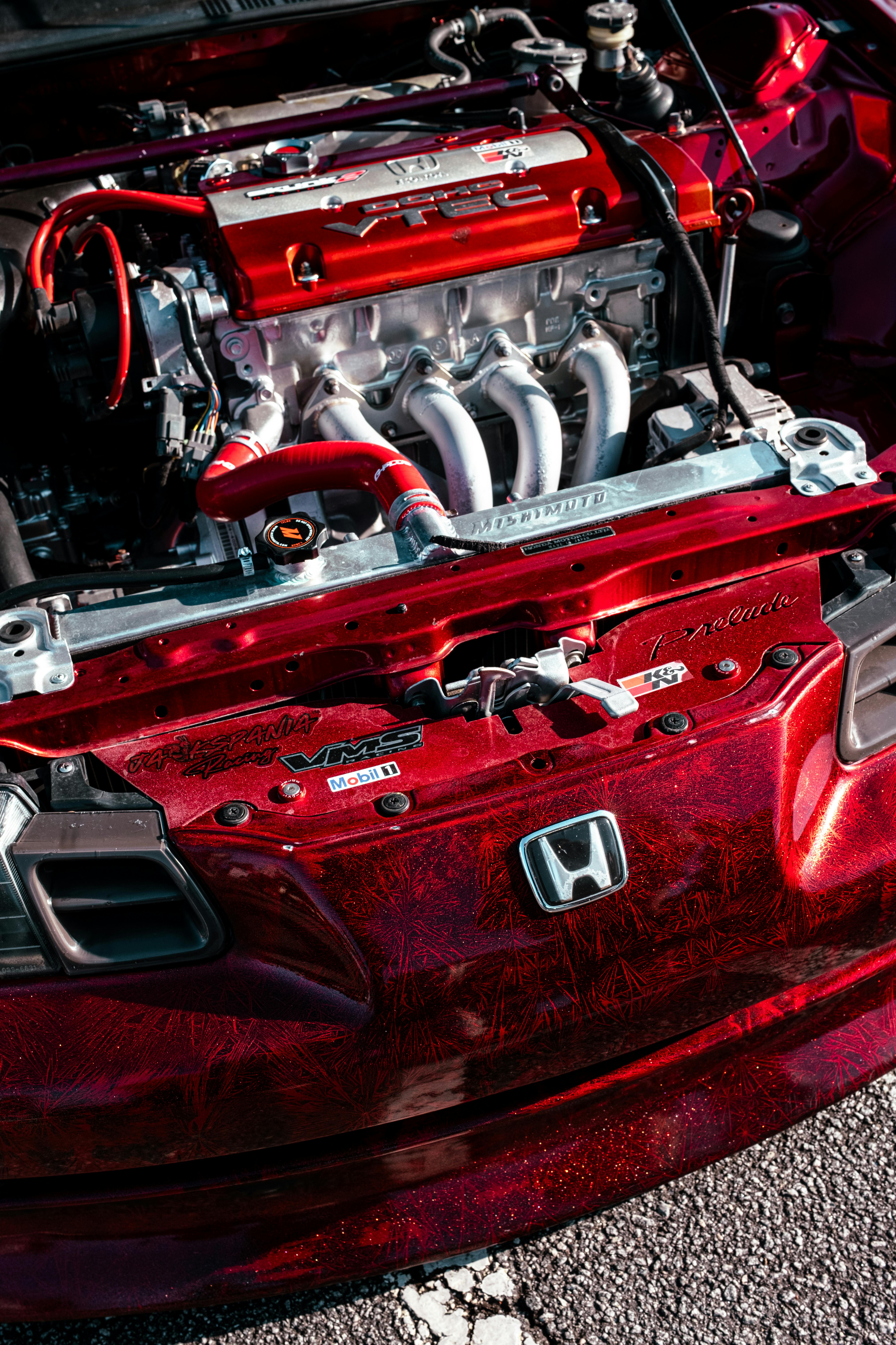 High-Performance Car Engine Close-Up · Free Stock Photo