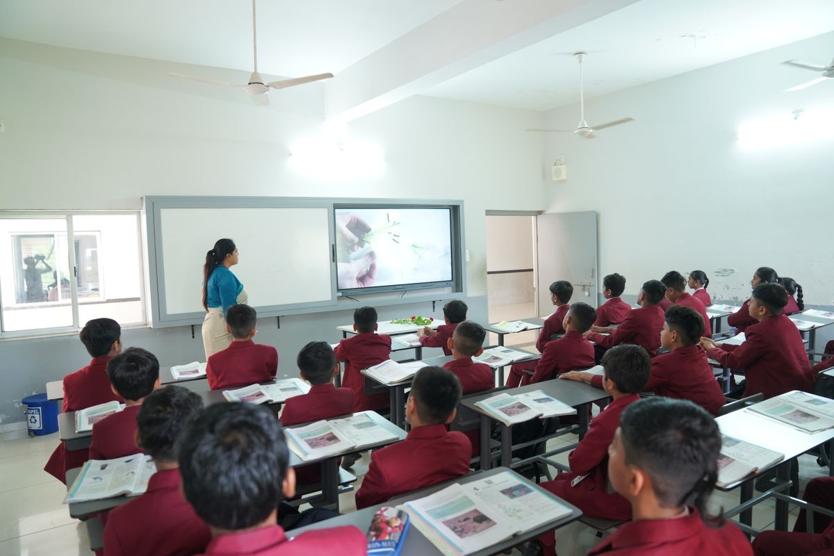 Class 10th Students Photos, Download The BEST Free Class 10th Students ...