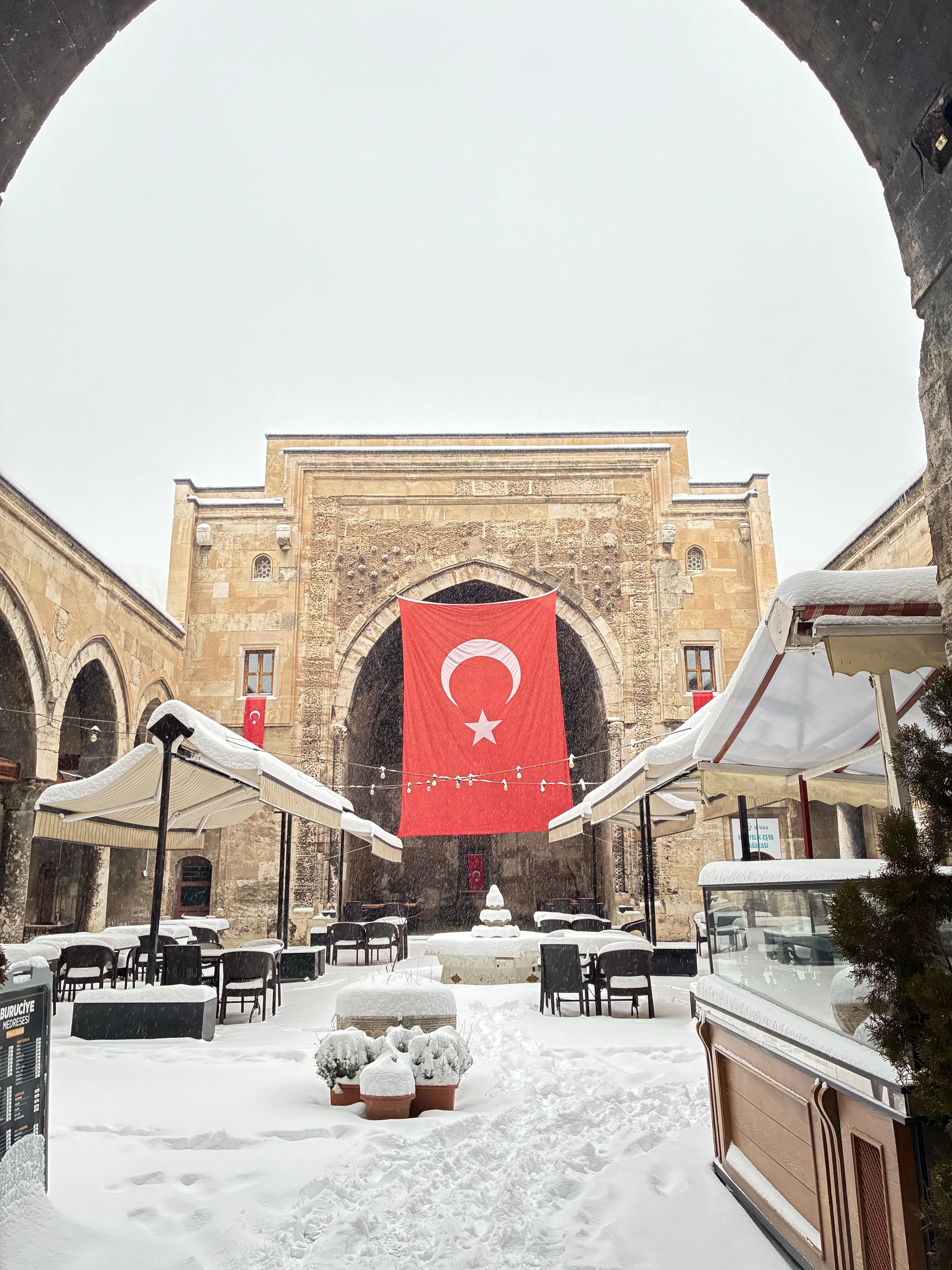 Historic Sivas Courtyard with Turkish Flag · Free Stock Photo