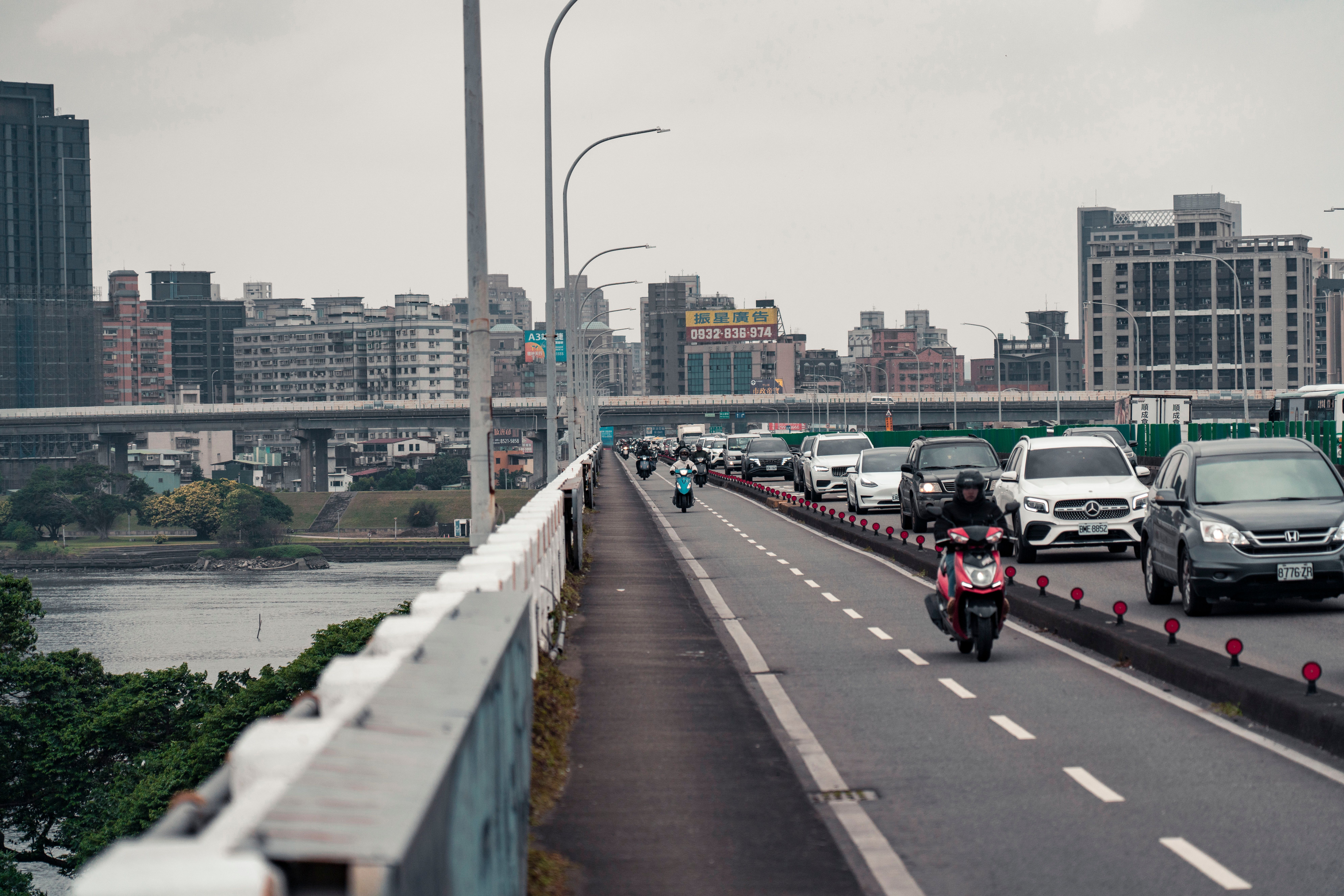 Busy Taipei Bridge with Vehicular Traffic · Free Stock Photo