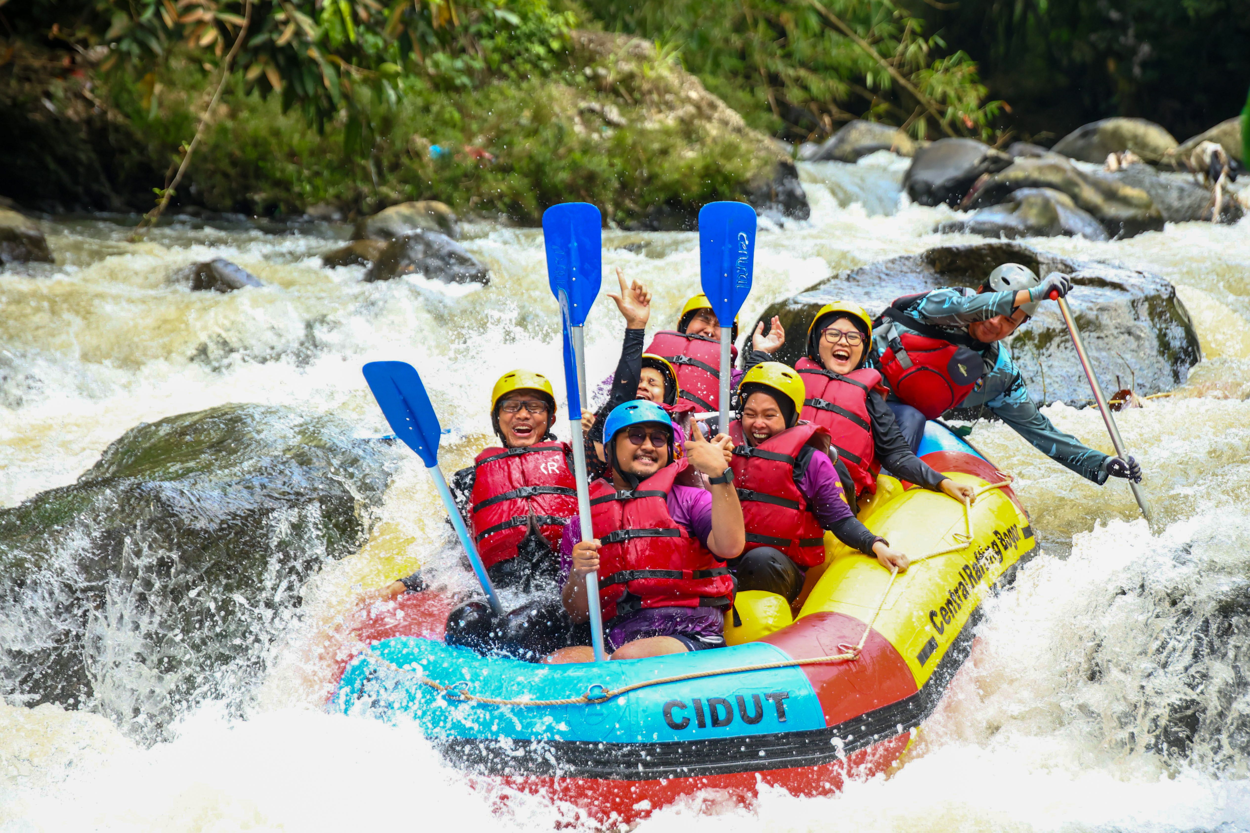 Exciting Whitewater Rafting Adventure in Indonesia · Free Stock Photo