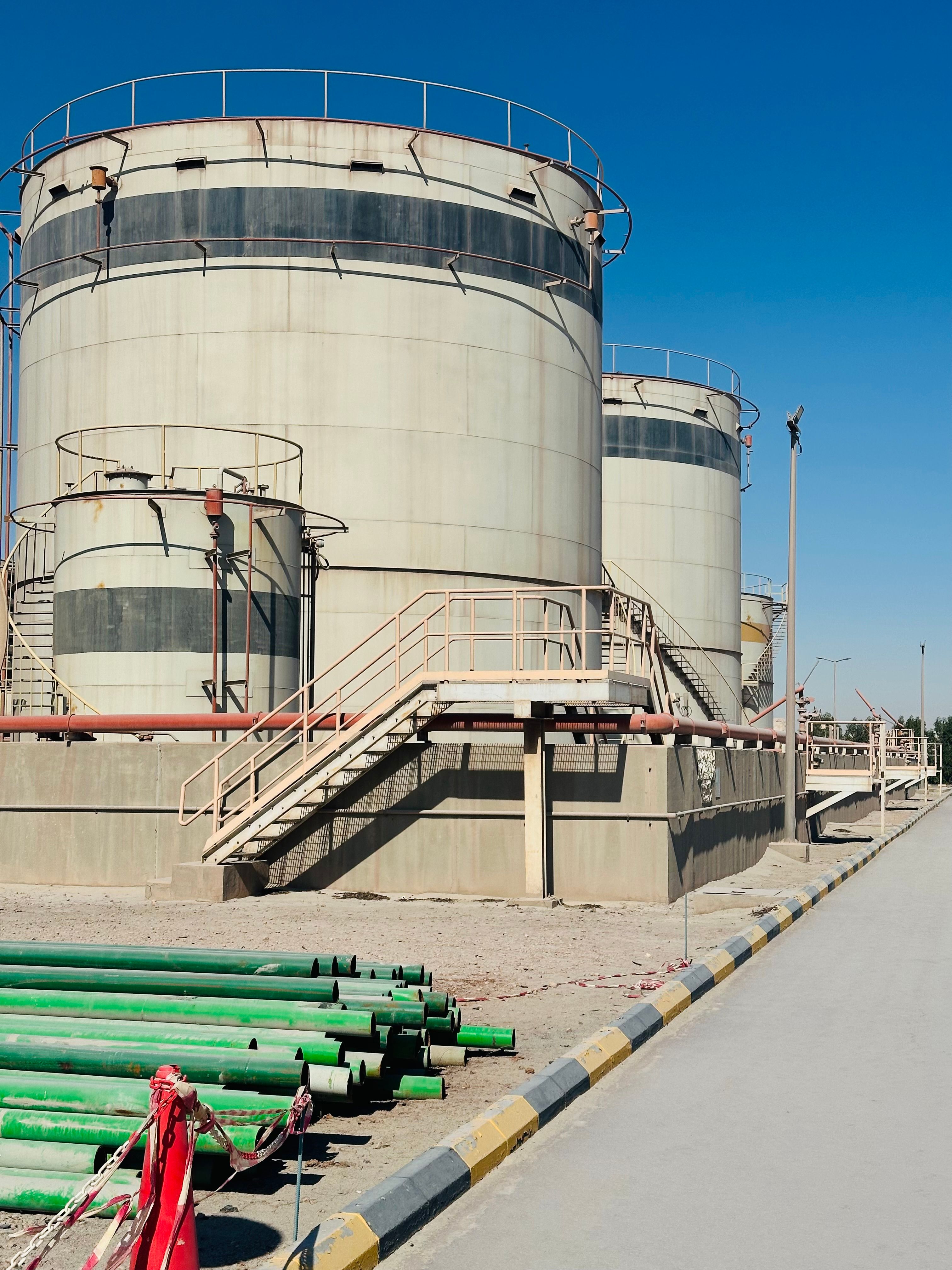 Petroleum Photos, Download The BEST Free Petroleum Stock Photos & HD Images