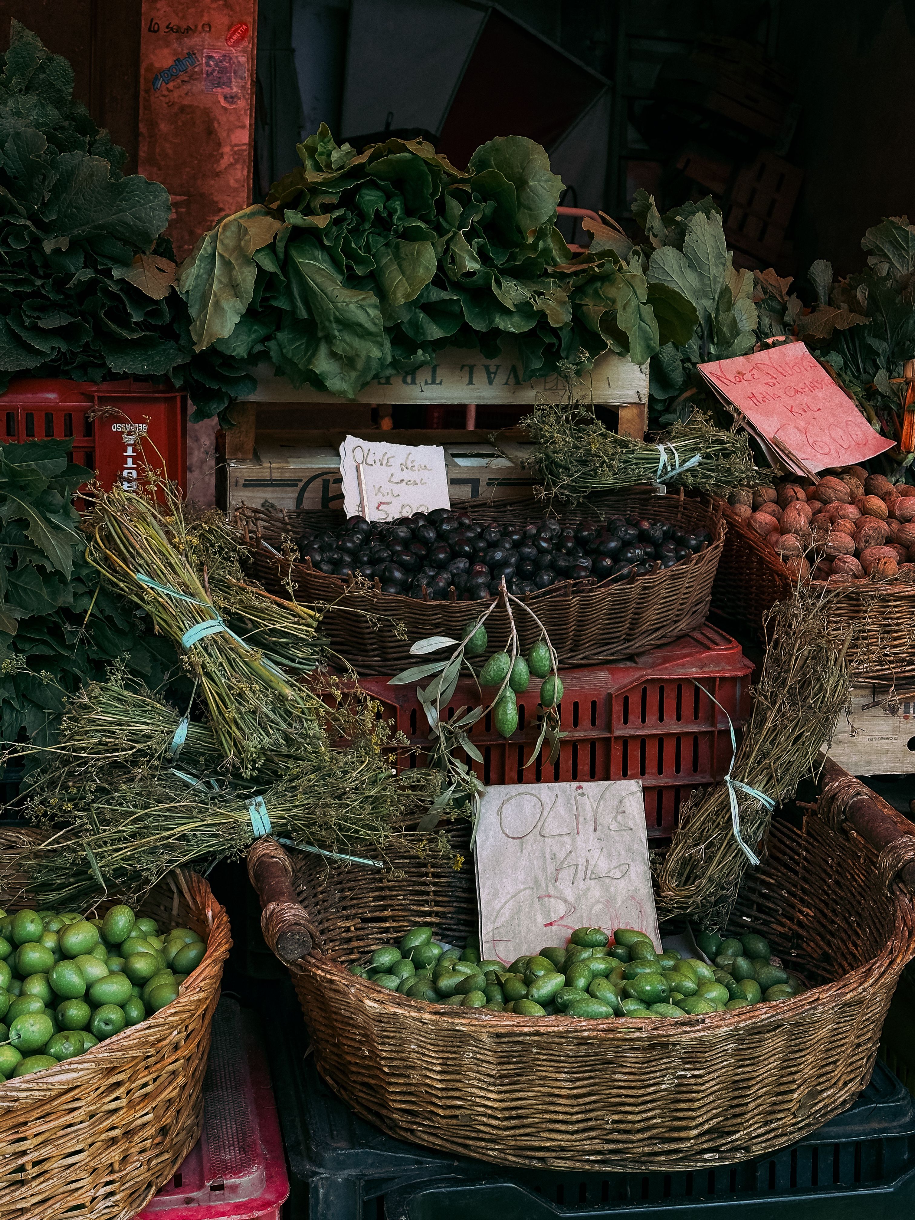 Vibrant Sicilian Market Display with Fresh Produce · Free Stock Photo