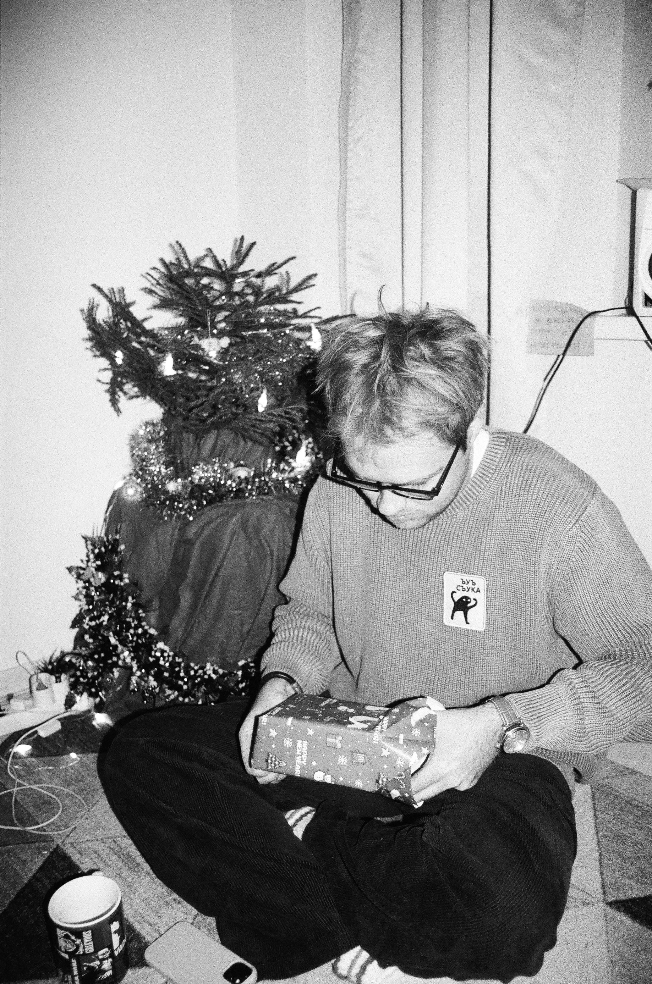 With Sweater Photos, Download The BEST Free With Sweater Stock Photos ...