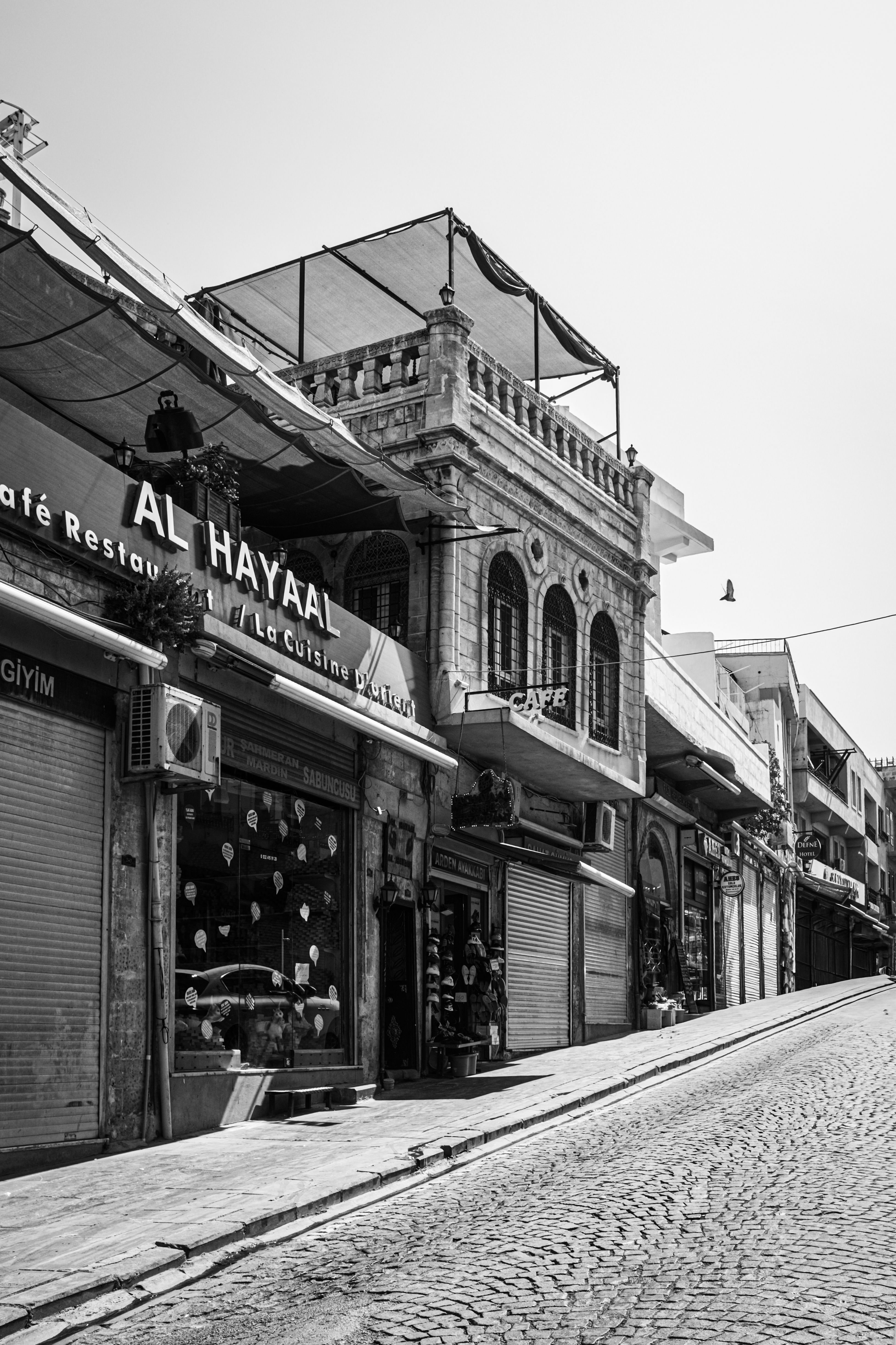 Historic Street View in Black and White · Free Stock Photo
