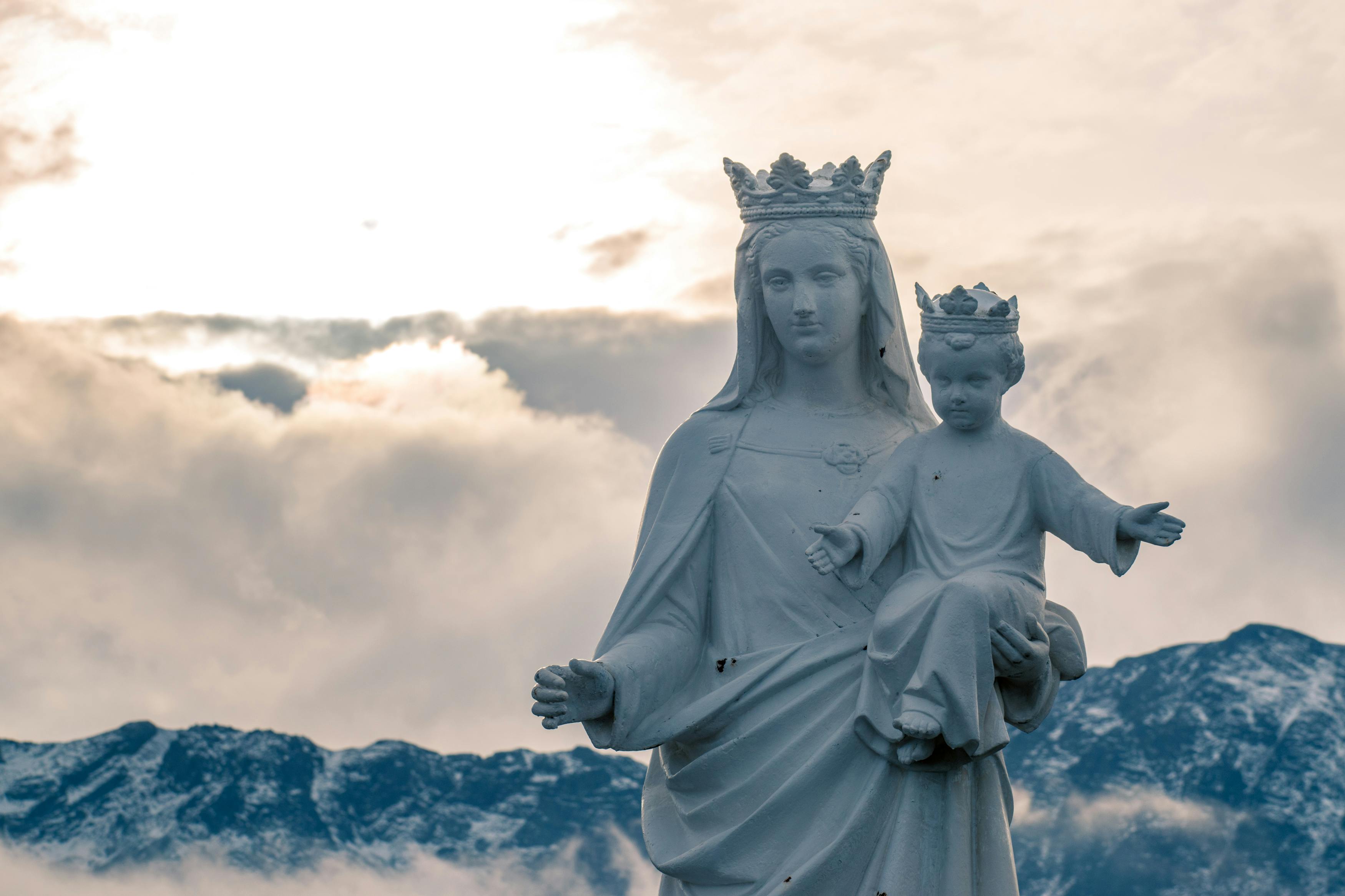 4.809+ Fotos y Imágenes de Galitsin+virgin+massage Gratis · Banco de ...