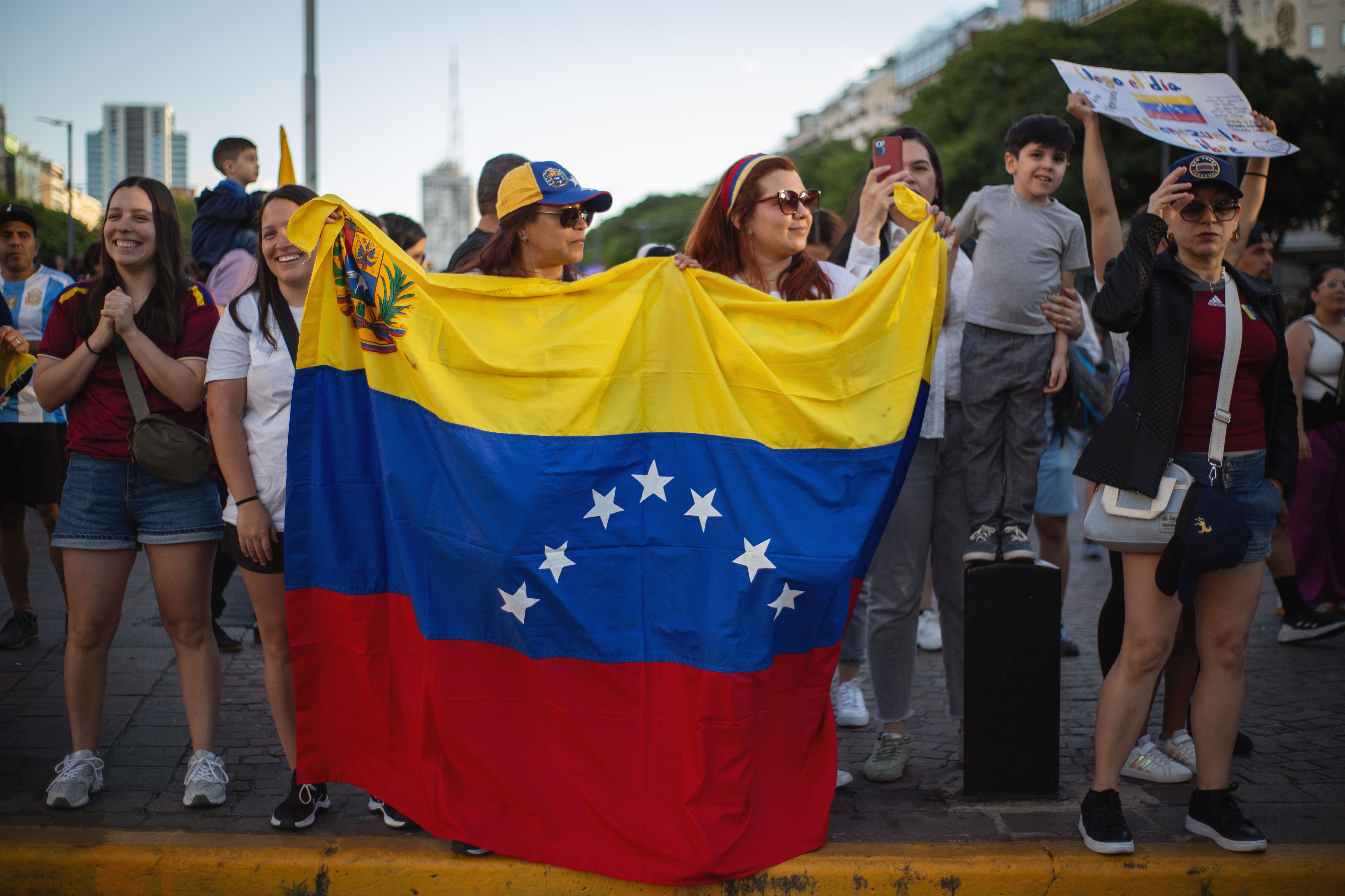 Venezuela People Photos, Download The BEST Free Venezuela People Stock ...