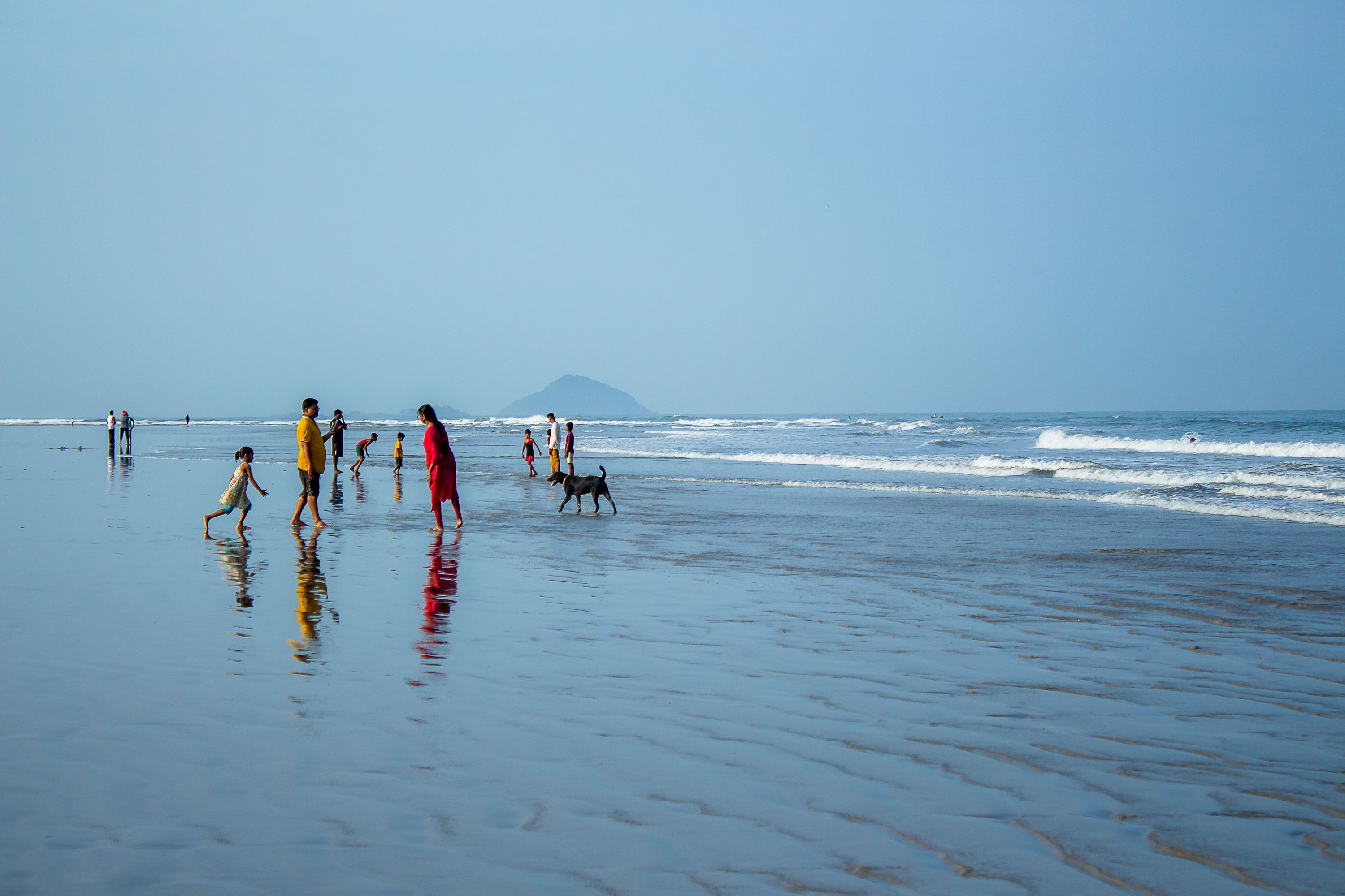 Adventurer Group Of People Photos, Download The BEST Free Adventurer ...