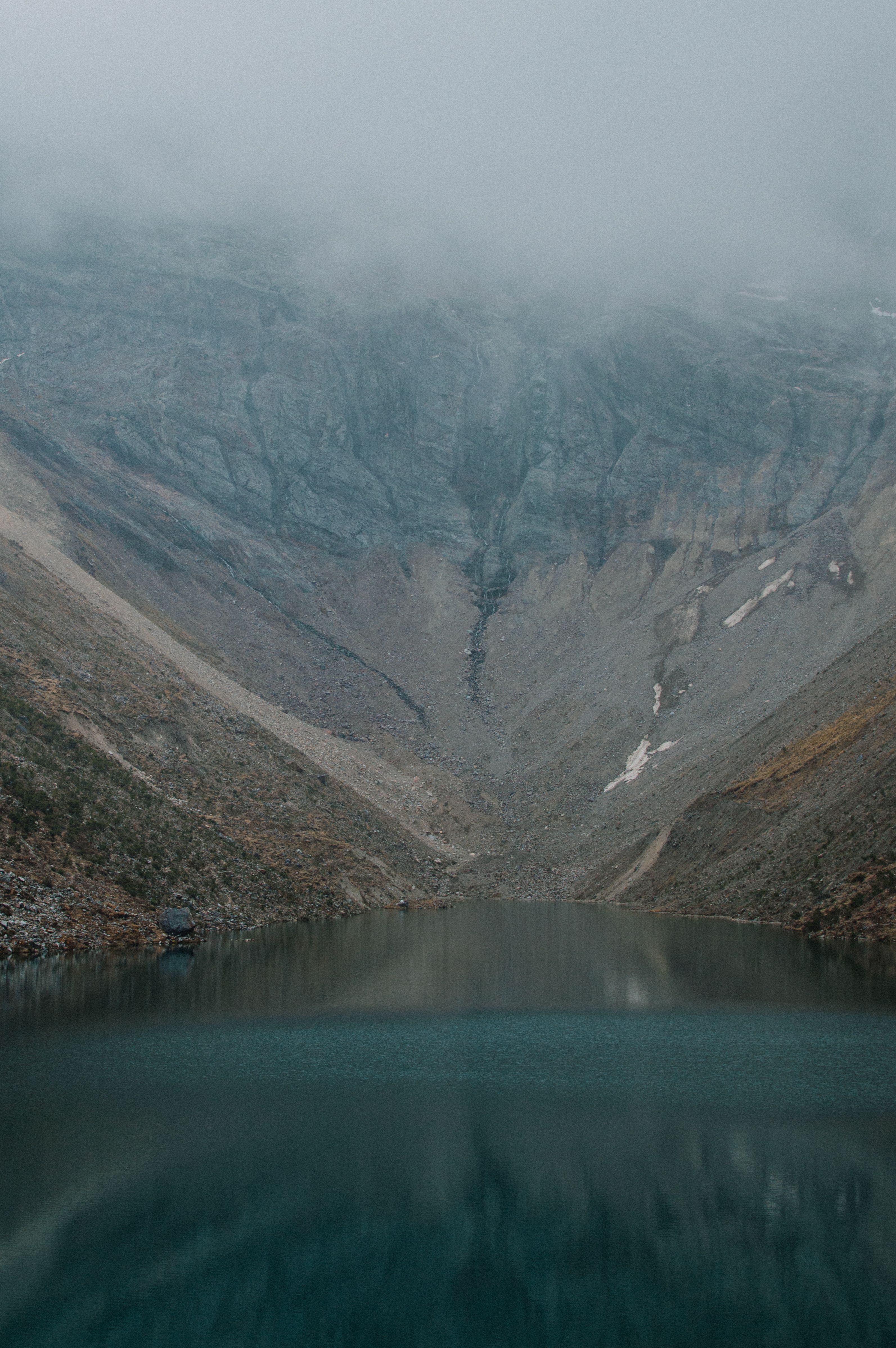Tranquil Mountain Lake in Cusco, Peru · Free Stock Photo