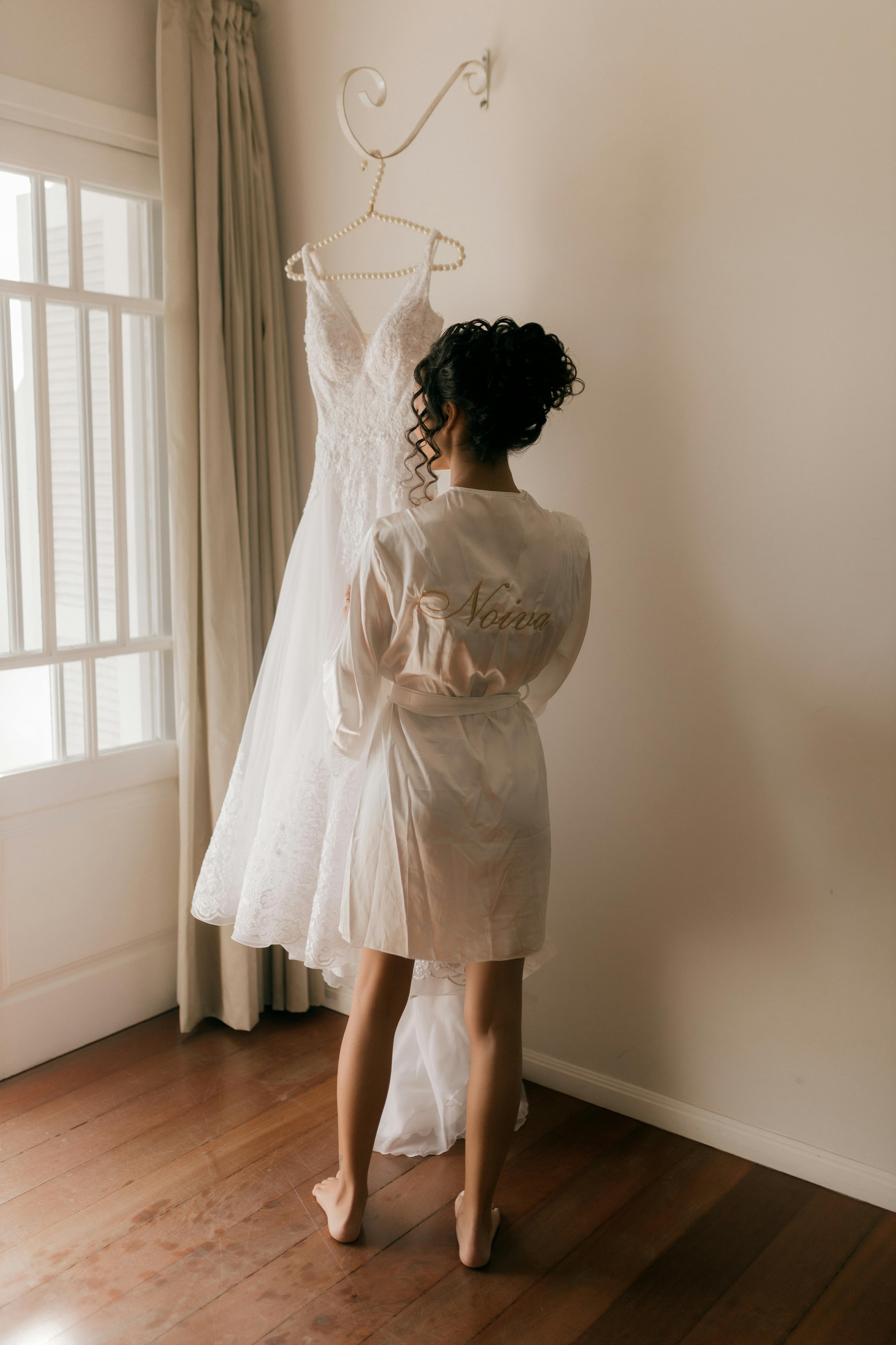 Lightining On The Wall Photos, Download The BEST Free Lightining On The ...