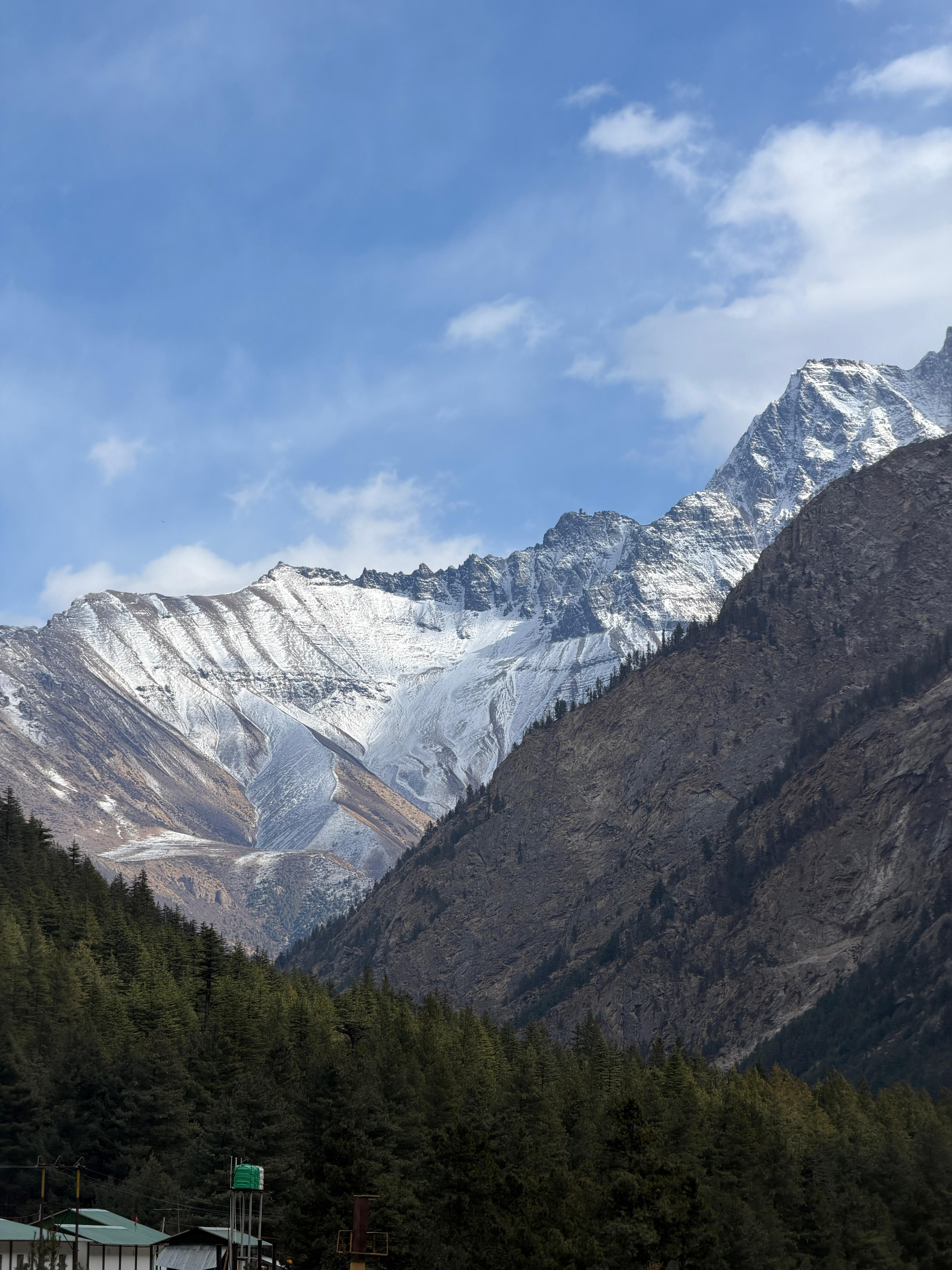 Majestic Snow-Capped Himalayan Mountains · Free Stock Photo