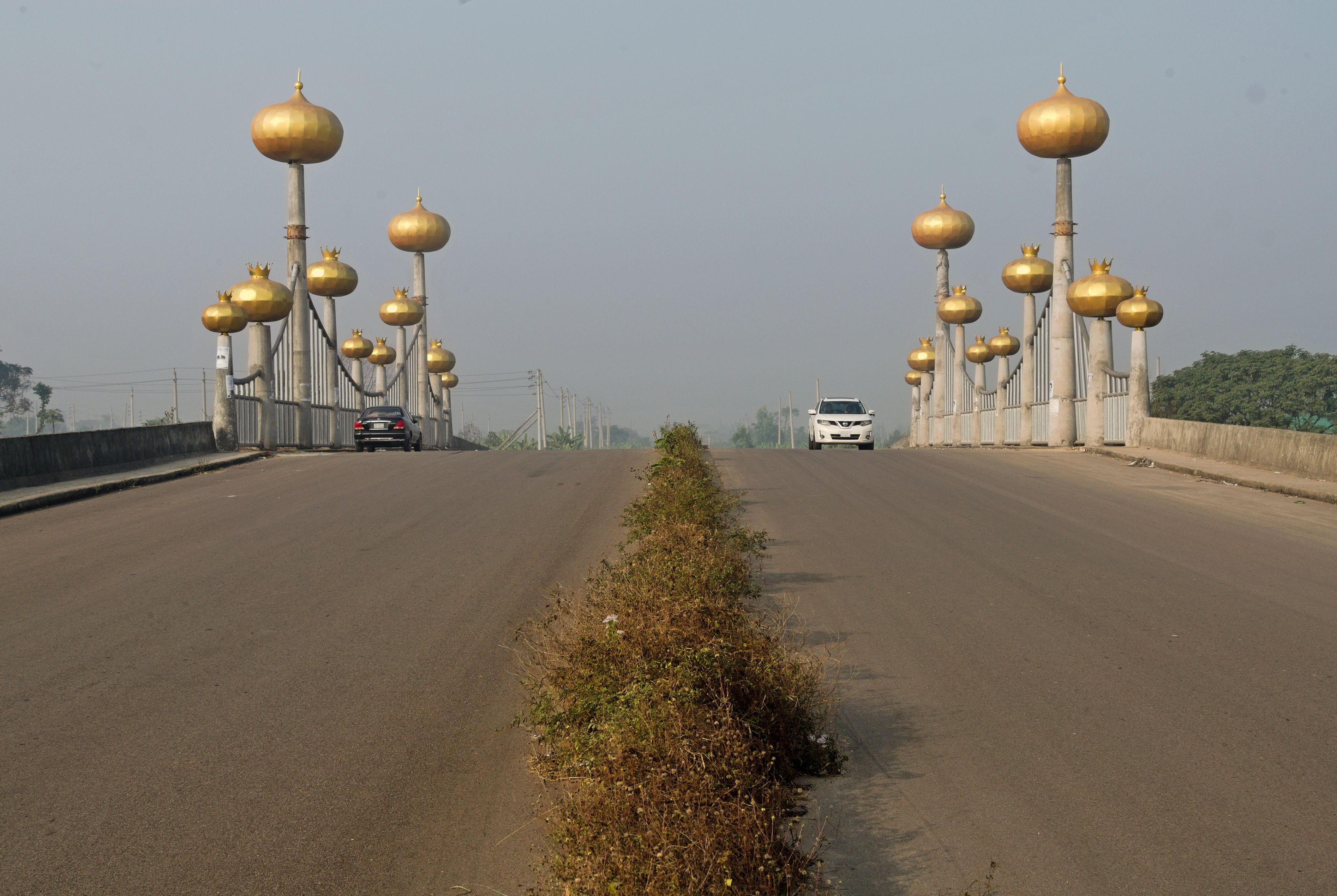 Golden Domes Adorn Bridge in Dhaka, Bangladesh · Free Stock Photo
