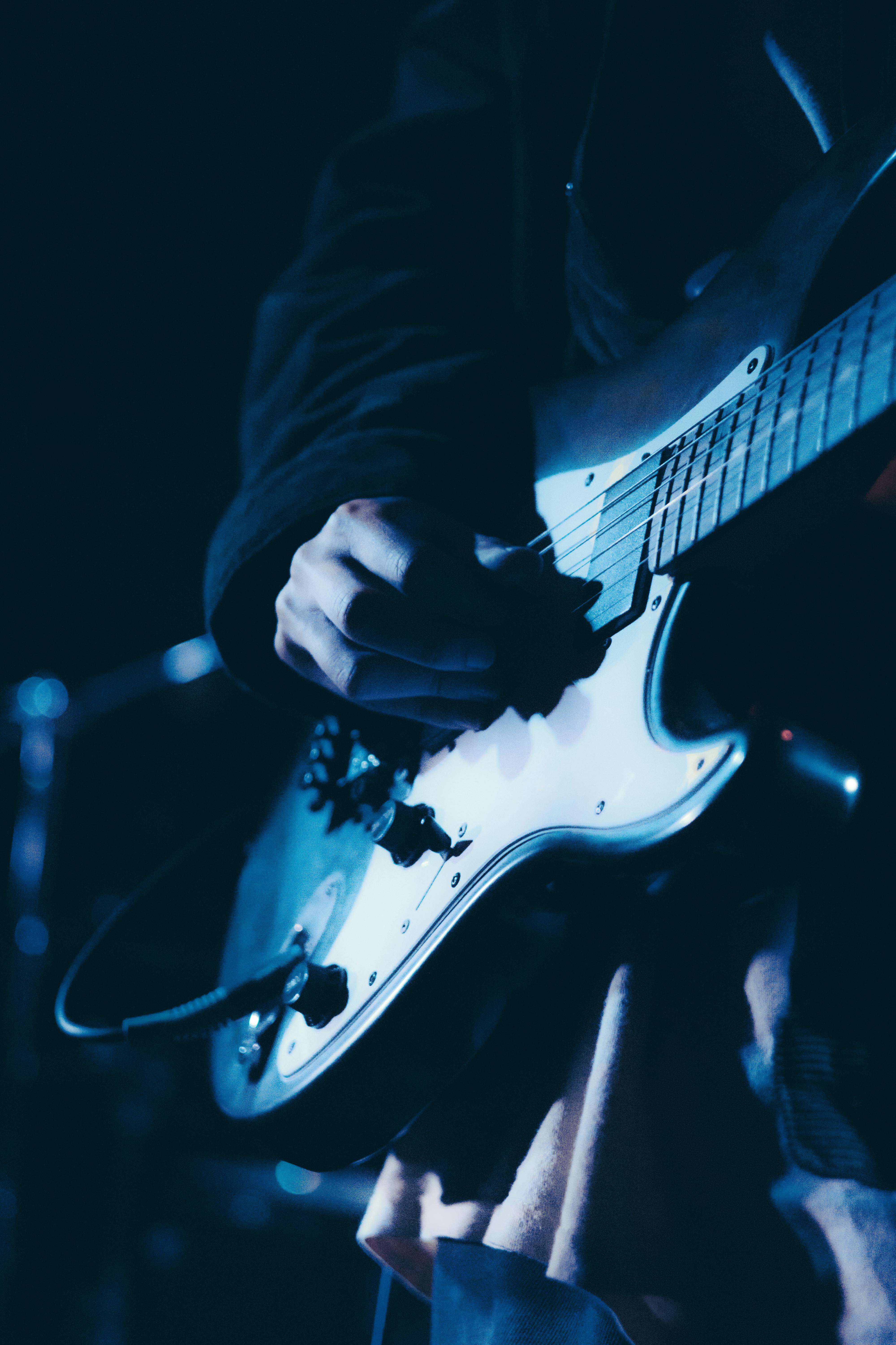 Kostenloses Foto zum Thema: audio, blaue beleuchtung, blautöne, bühne ...