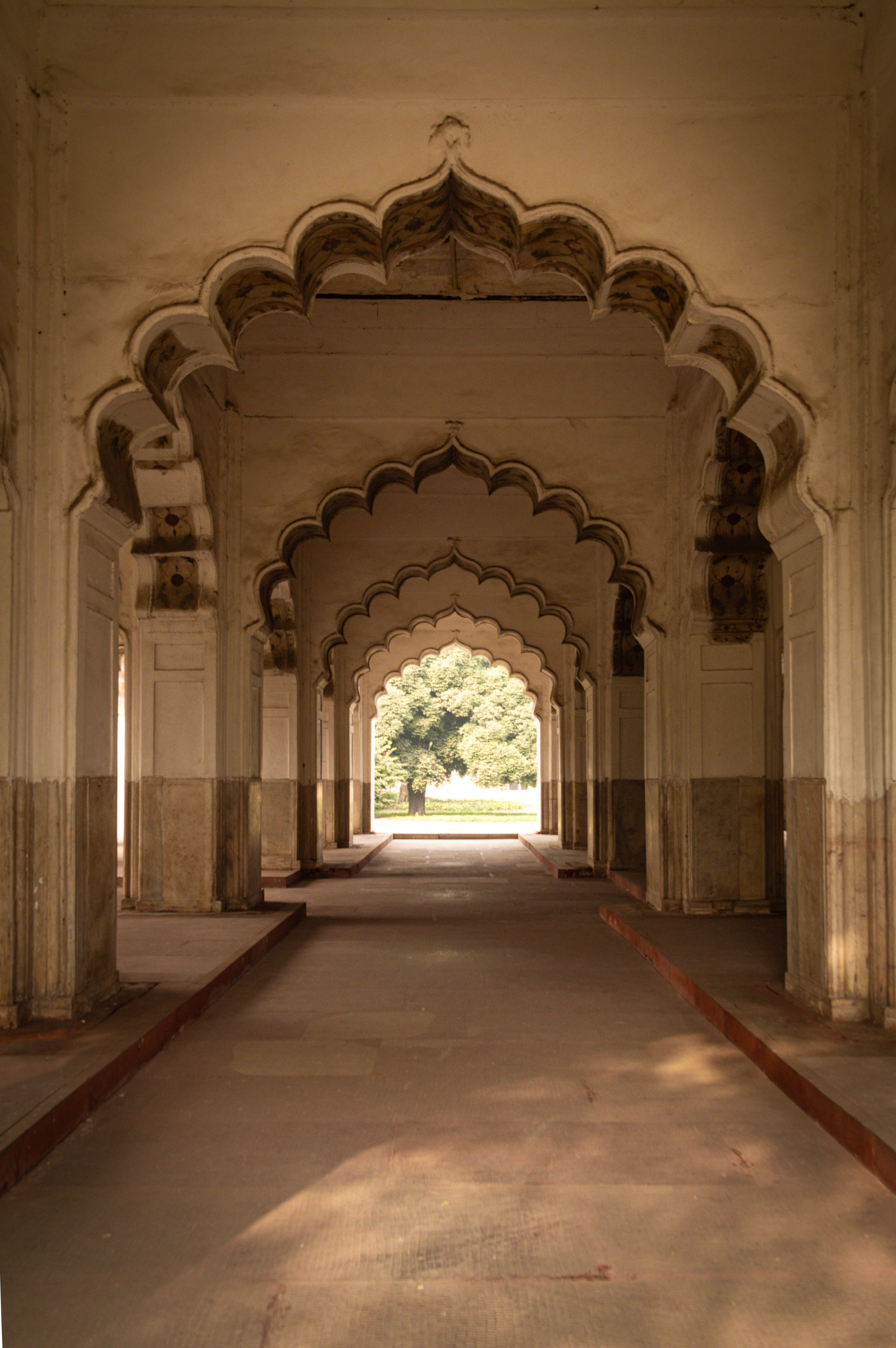 Arched Corridor in Mughal Architecture, Delhi · Free Stock Photo